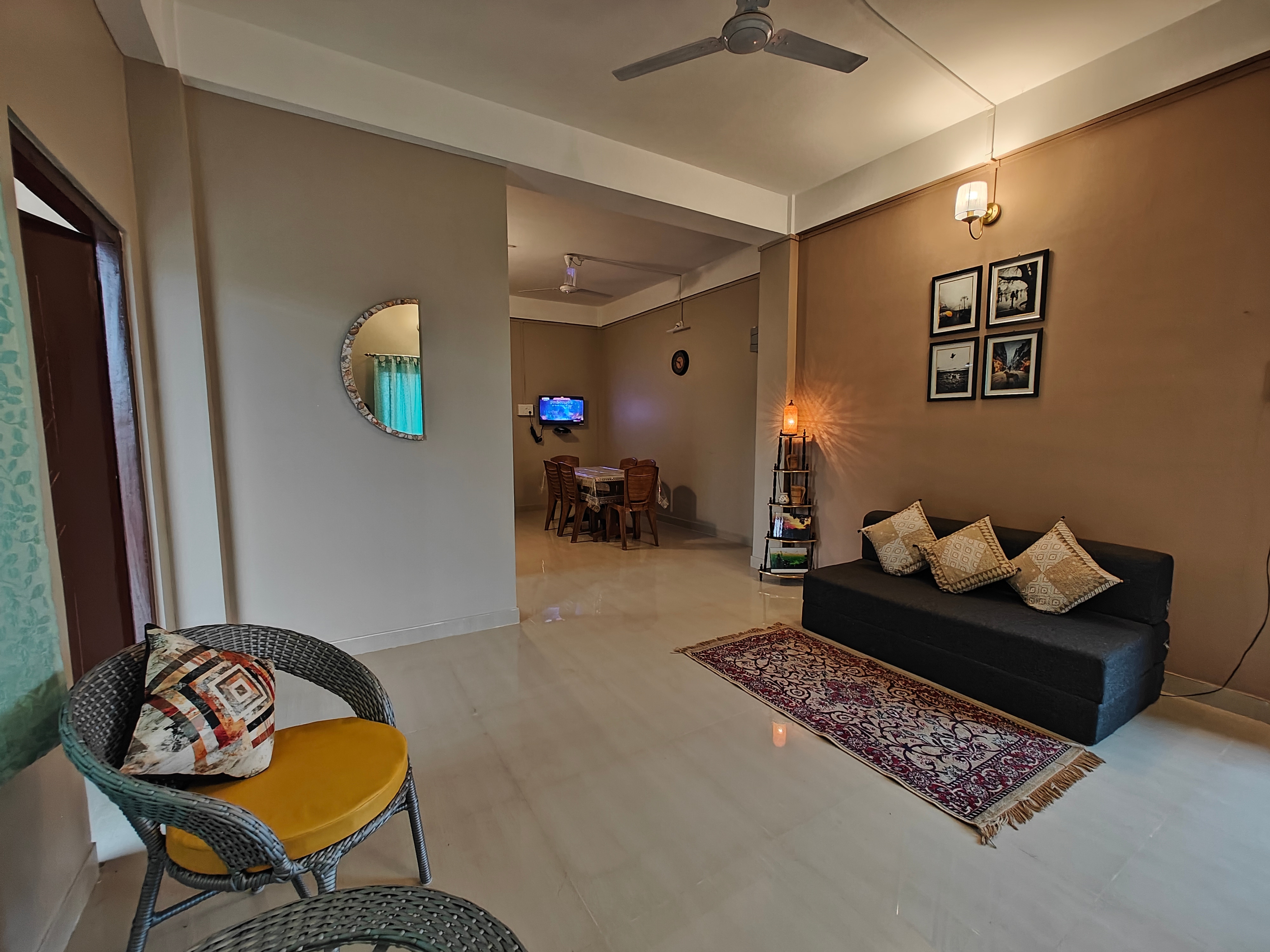 EKORA HIVE 𝗕𝗢𝗢𝗞 Jorhat Apartment