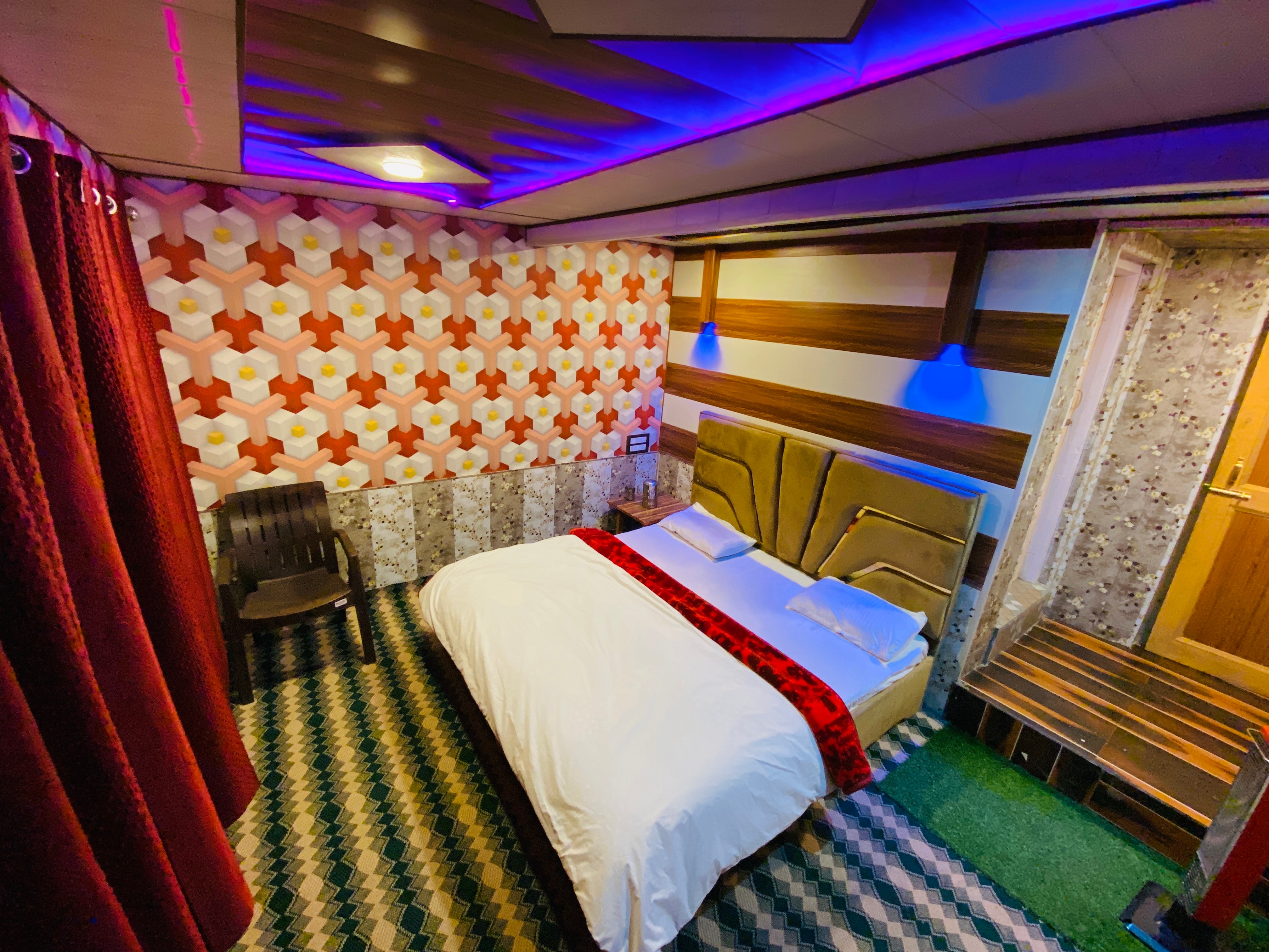 THE GRITTI CASTLE HOTEL & RESTAURANT Bandipore - Reviews, Photos & Offer