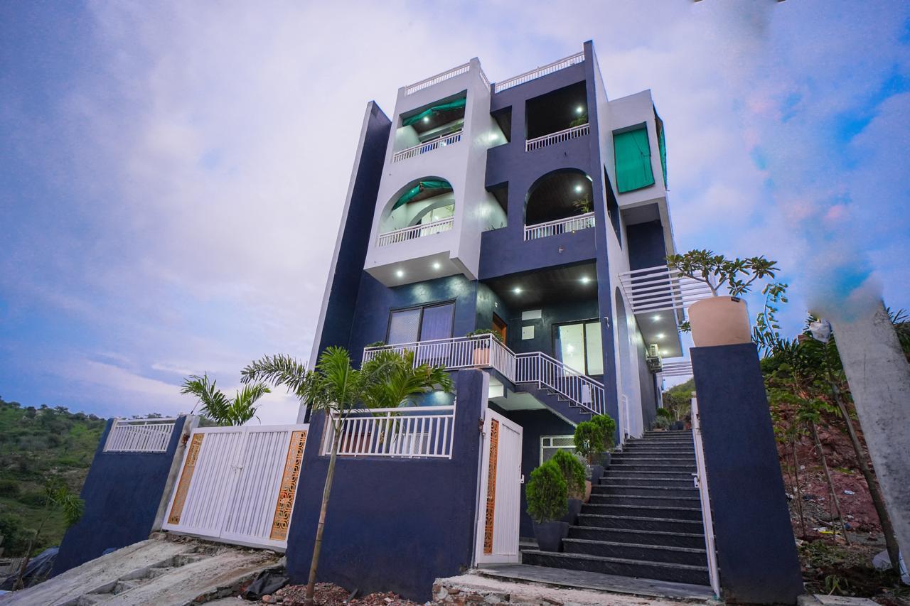 Horizon Heights (Entire 4 BHK with Pool) 𝗕𝗢𝗢𝗞 Udaipur Villa