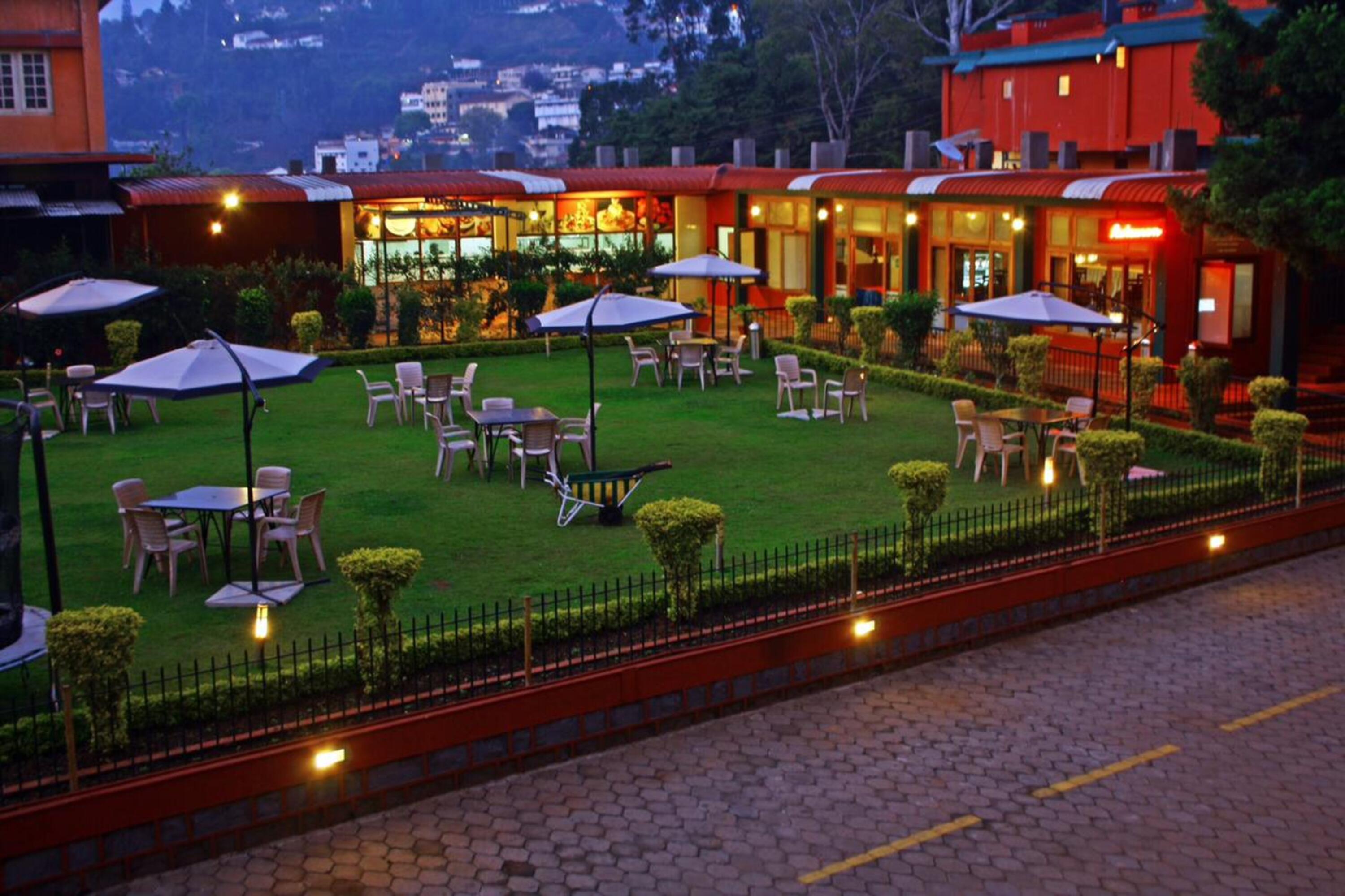 The HighGarden 𝗕𝗢𝗢𝗞 Coonoor Hotel