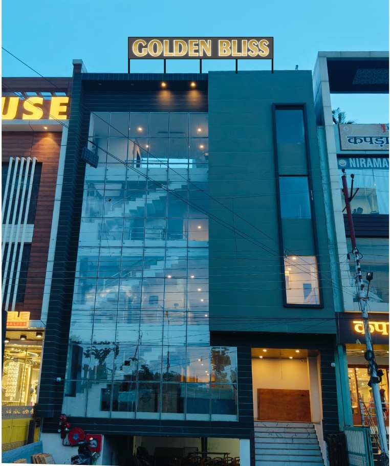 Reviews of Hotel Golden Bliss - Hotel in Lucknow