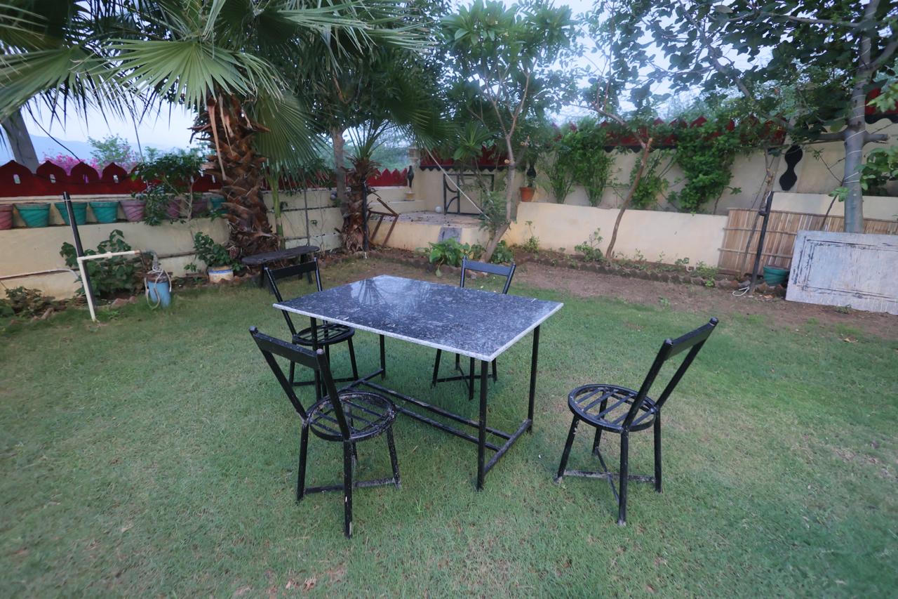 Address of Jay villain restaurant on Goibibo