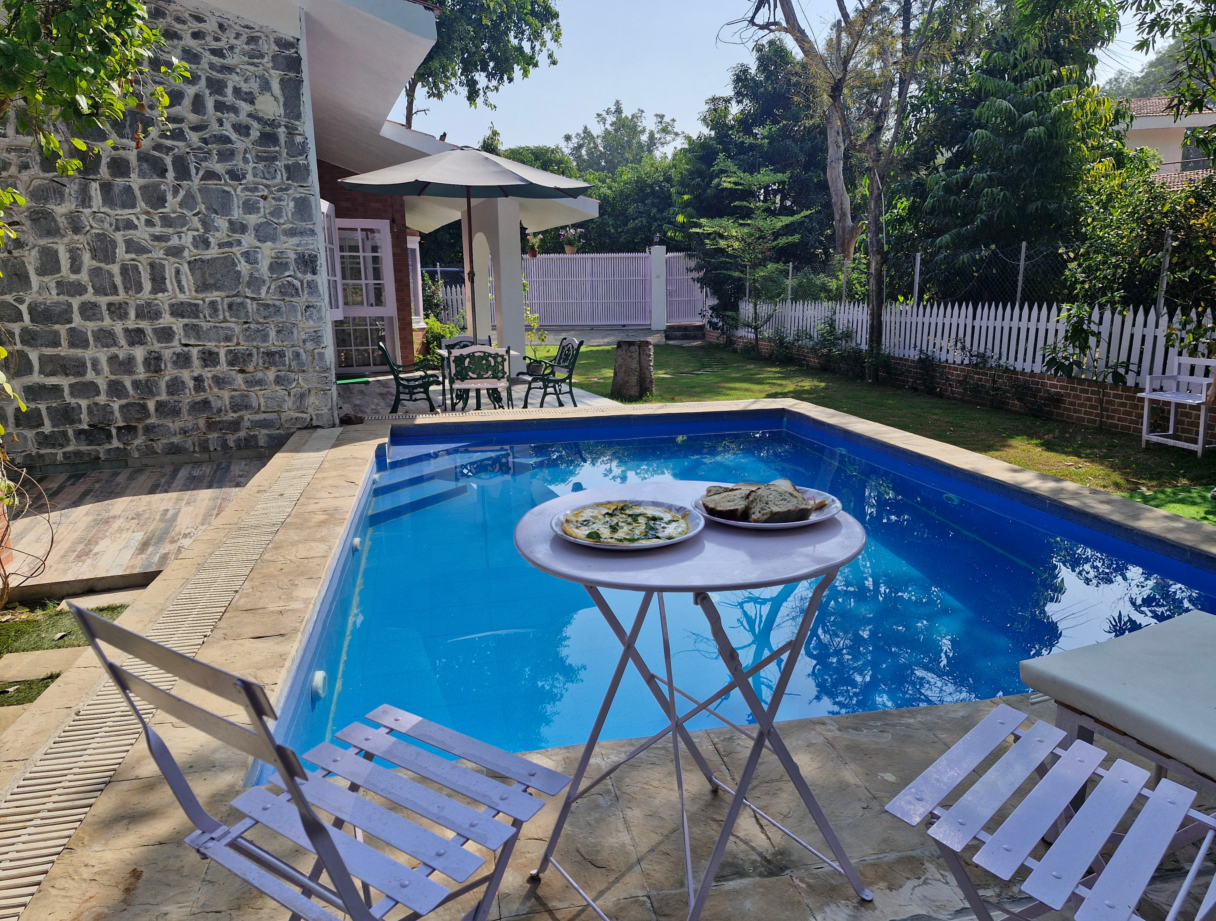 Rosehill Cottage (Para) 𝗕𝗢𝗢𝗞 Manesar Farm House
