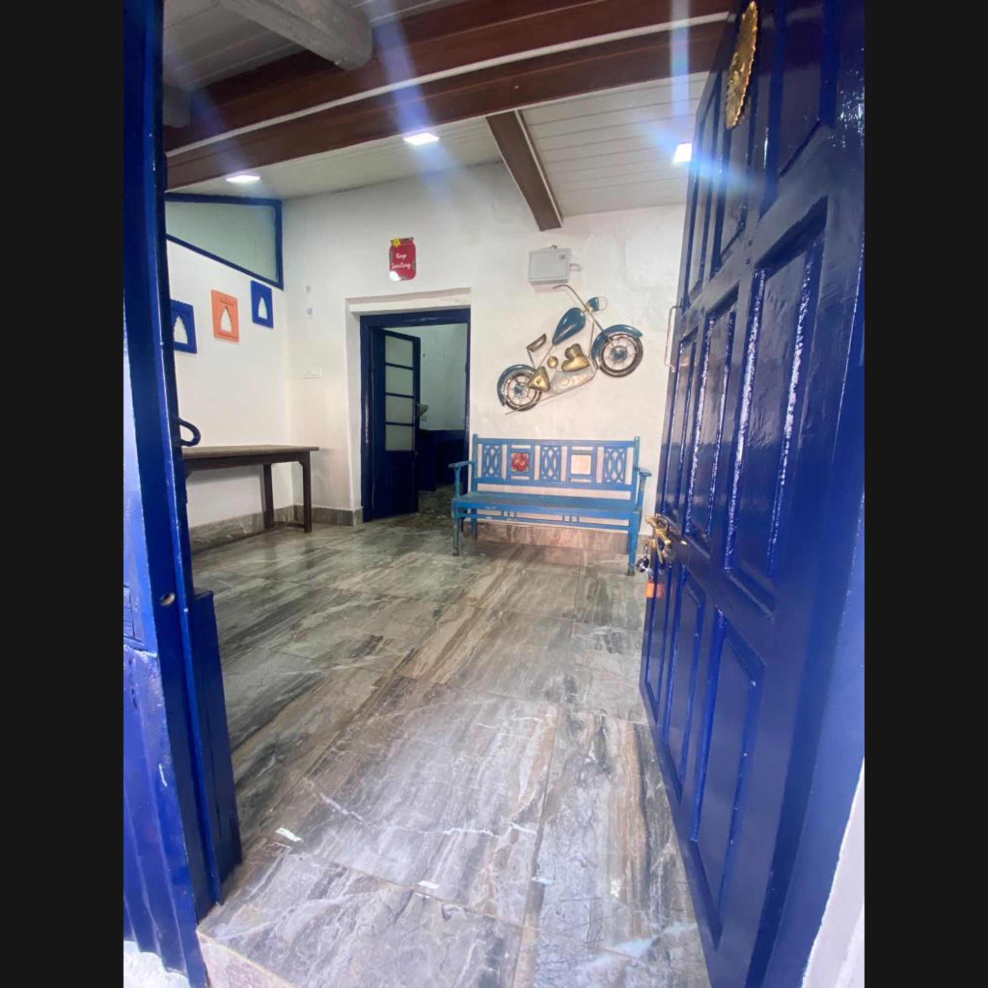 Backpackers Hostel 24 𝗕𝗢𝗢𝗞 Nainital Hostel