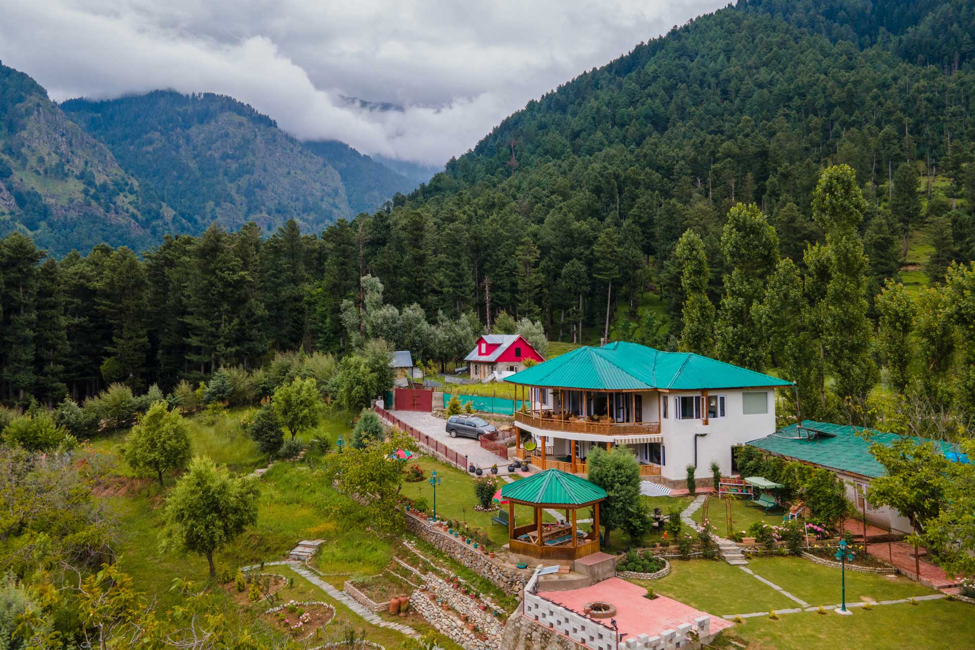 Reviews of StayVista at Shaahi @ Ruhaniyat - Villa in Pahalgam