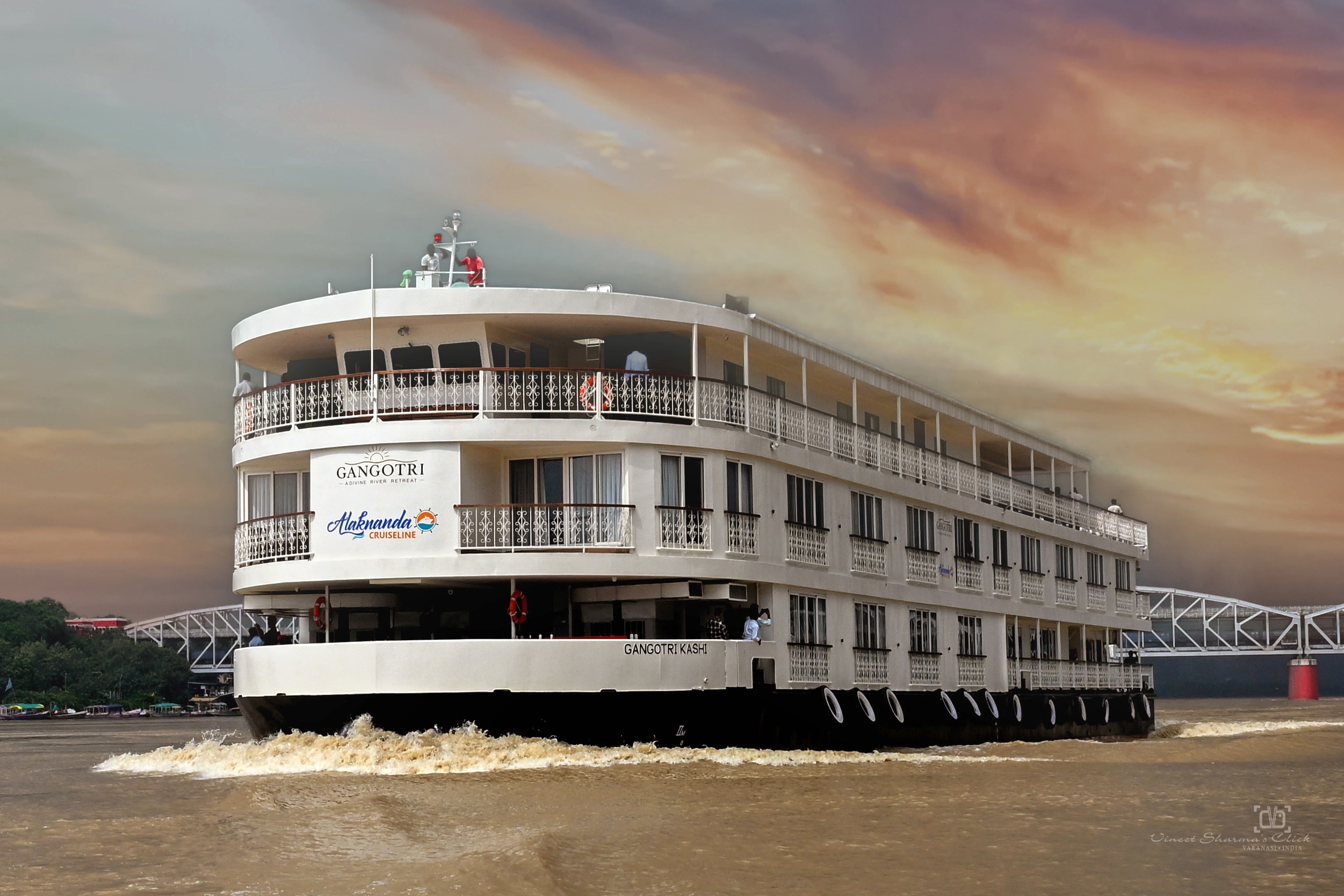 Gangotri - A Divine River Retreat 𝗕𝗢𝗢𝗞 Varanasi Hotel