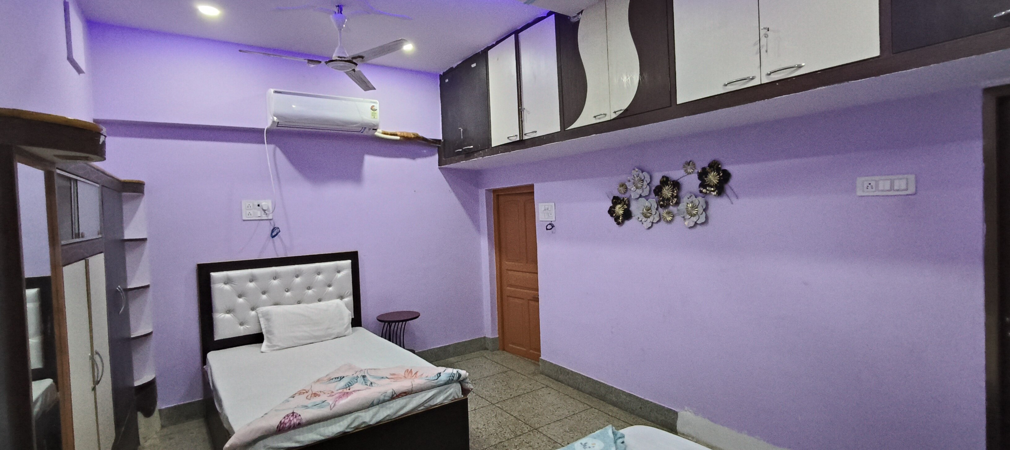 SHIVKASHI PAYING GUEST HOUSE Varanasi - Reviews, Photos & Offer