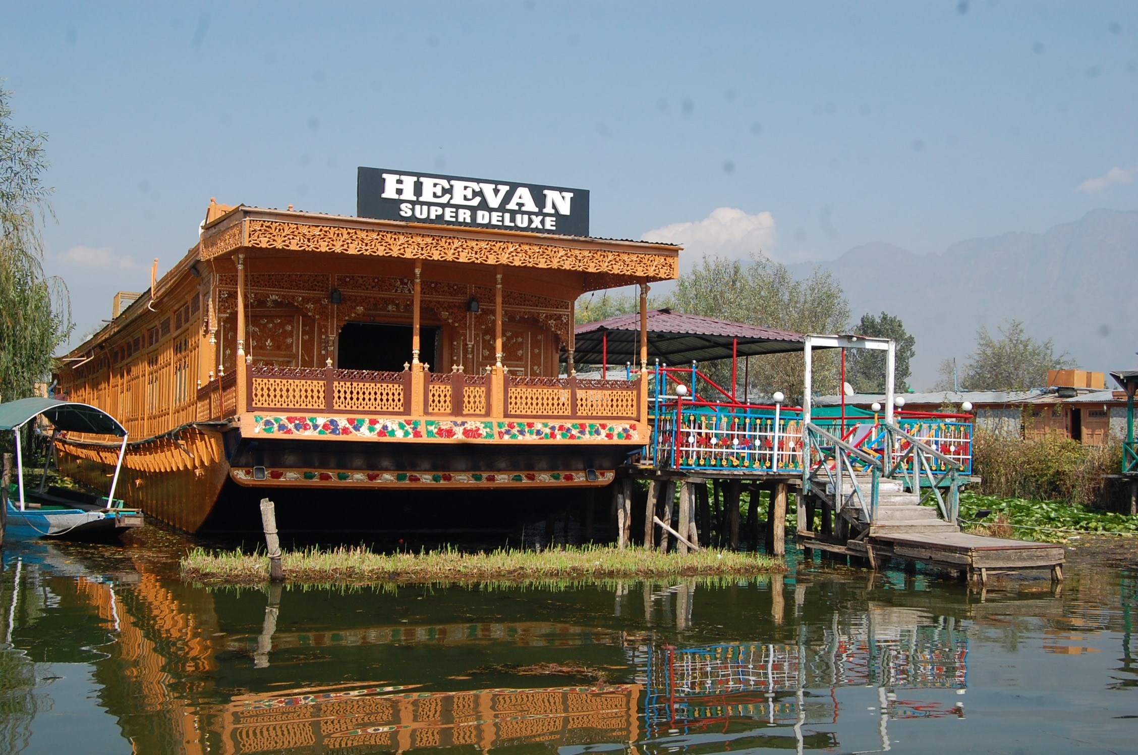 Heevan Houseboat Srinagar - Reviews, Photos & Offer
