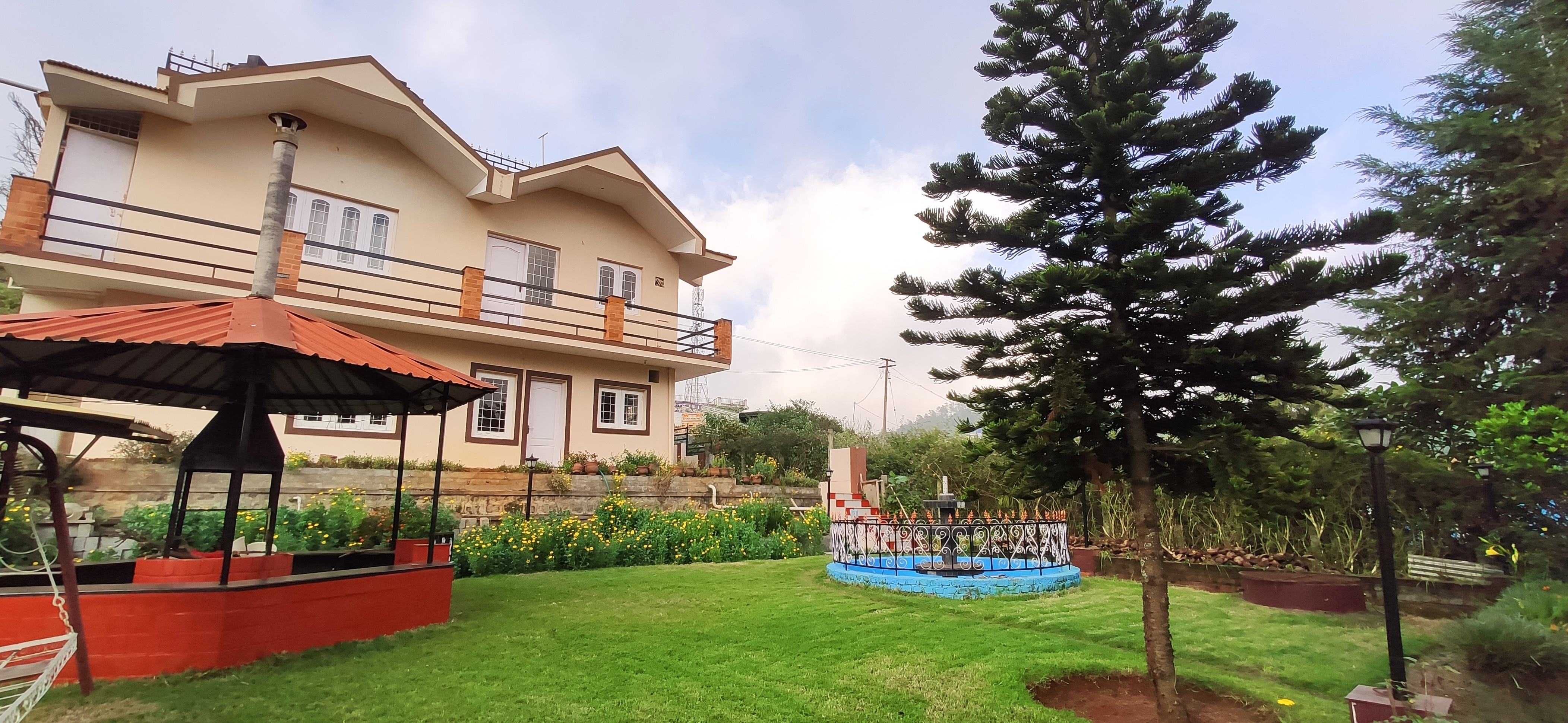 Nivriti Valley View Stay 𝗕𝗢𝗢𝗞 Coonoor Villa