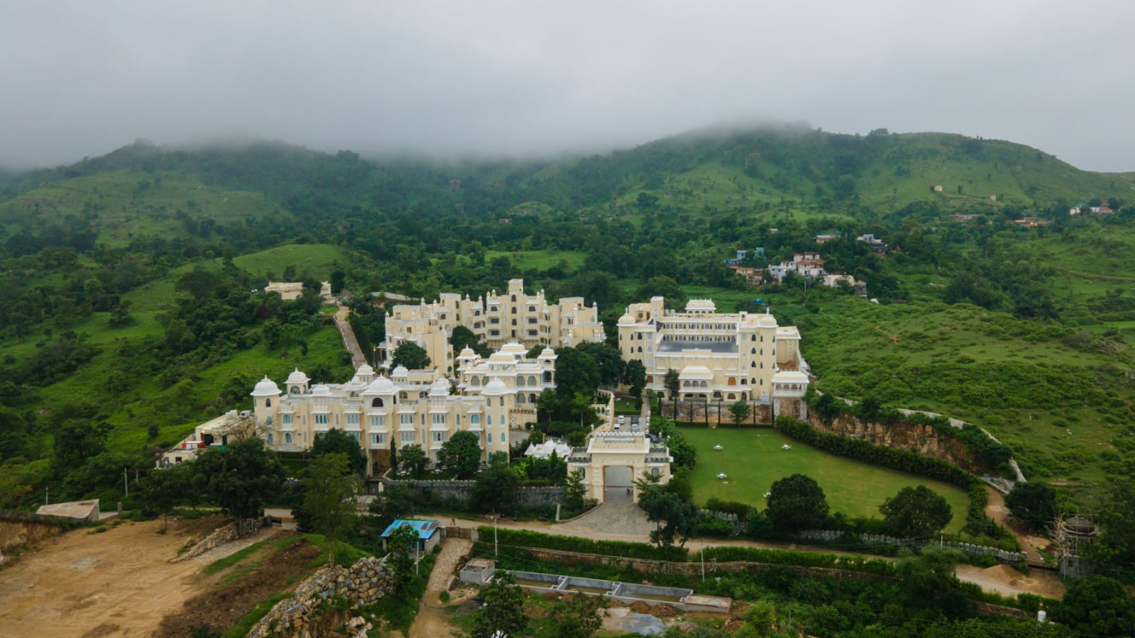 The Everest Hill Resort & Spa Kumbhalgarh - Reviews, Photos & Offer