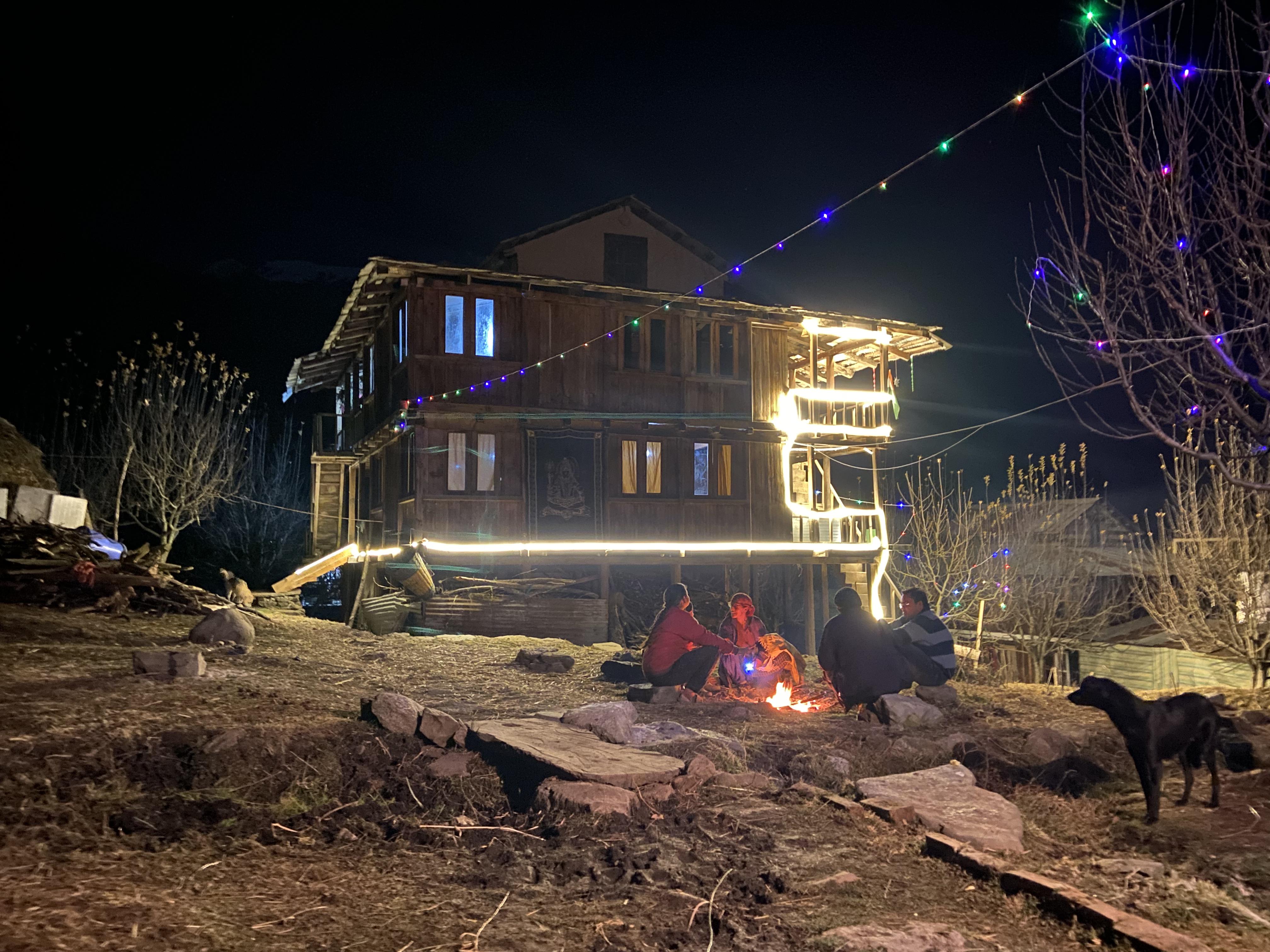 Strictly Forest Caf and Homestay 𝗕𝗢𝗢𝗞 Tosh Homestay