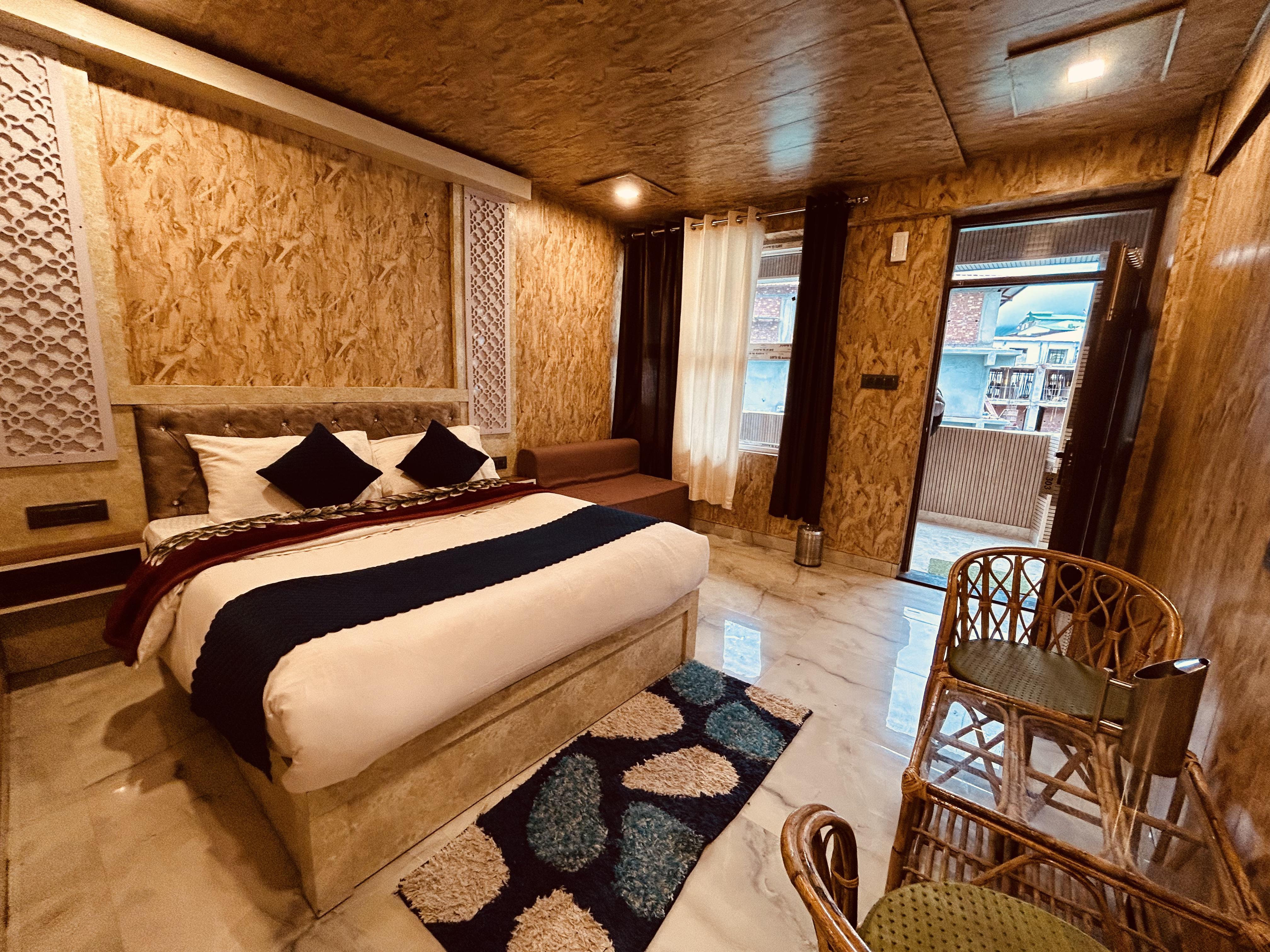 Hotel Om Radhey Badrinath - Reviews, Photos & Offer