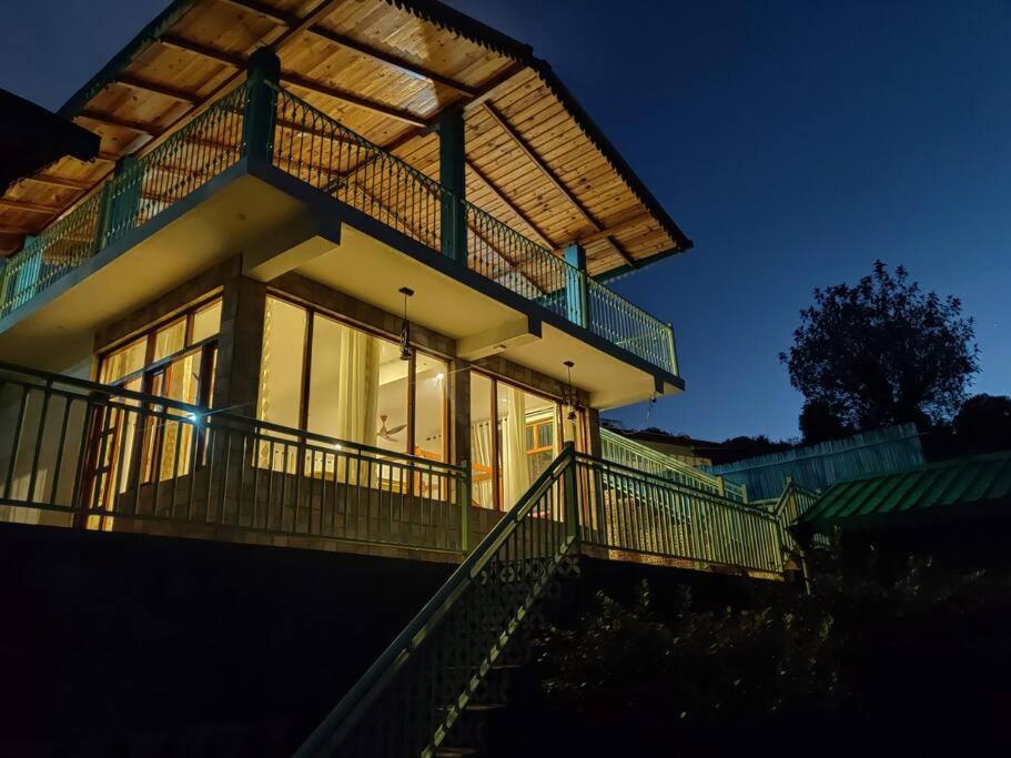The Sarang | Entire 2 BHK Villa 𝗕𝗢𝗢𝗞 Naukuchiatal Cottage