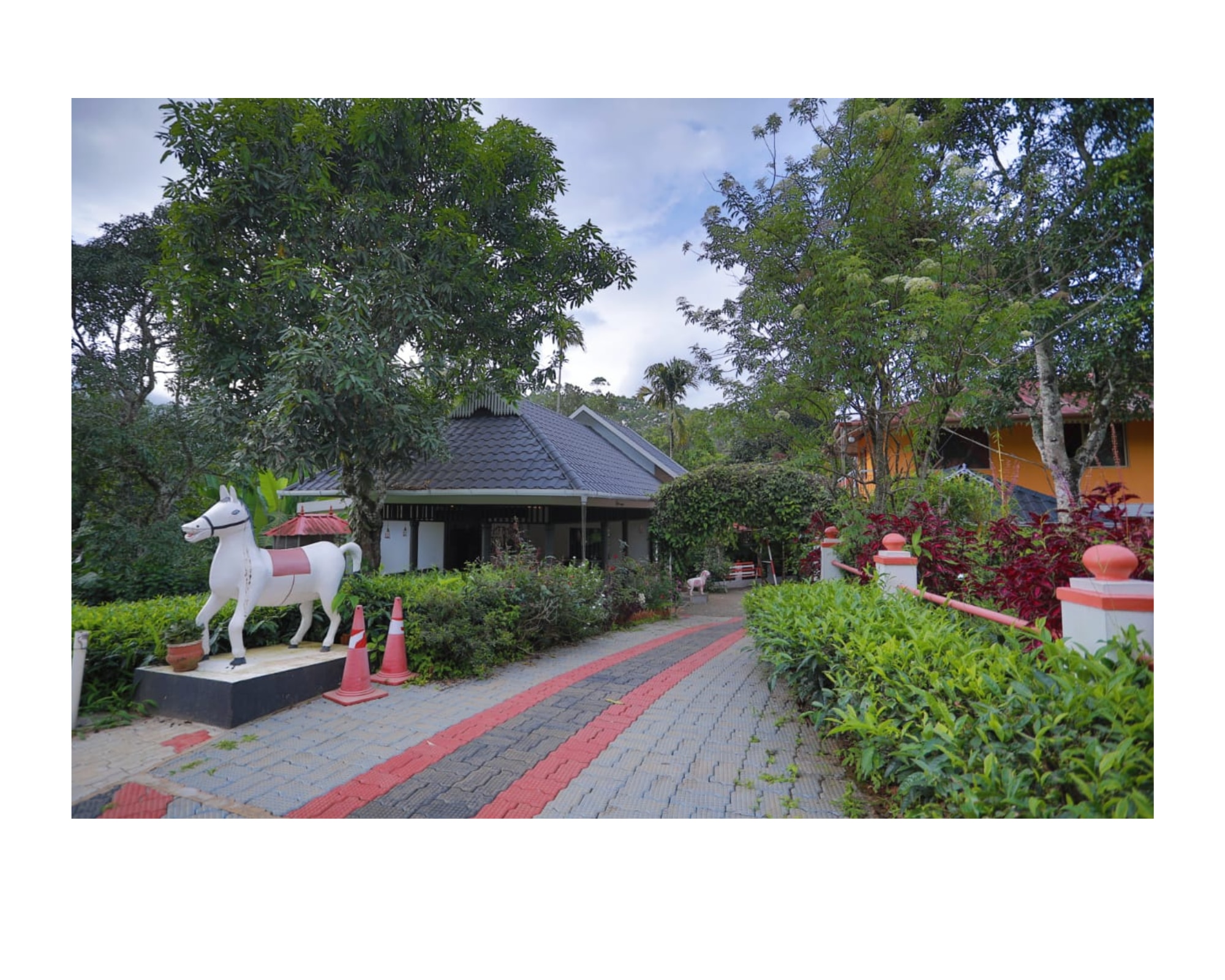 Rooms of Bestinn Leisure Chalona Munnar - Guest House in Munnar