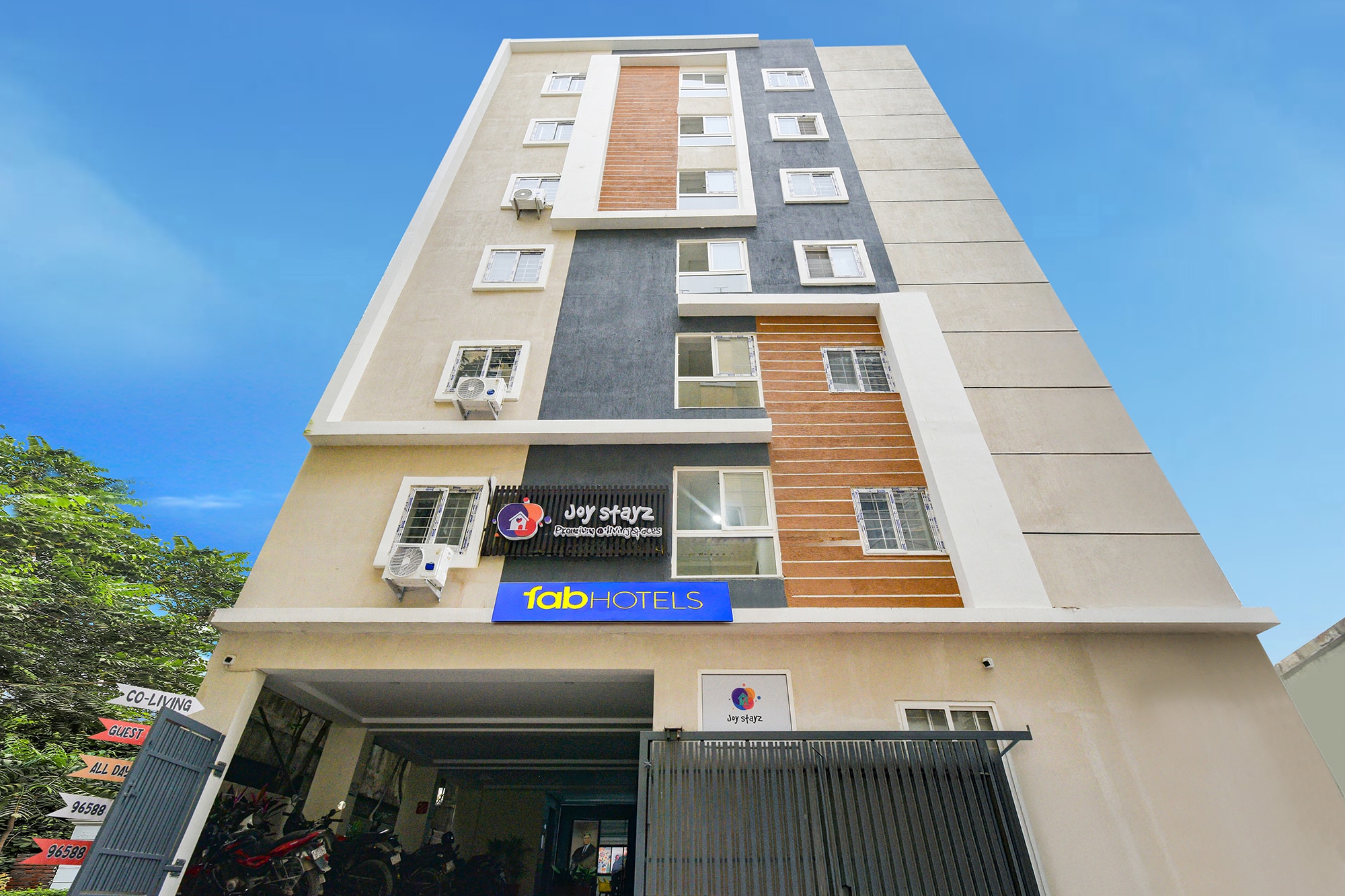 FabHotel Joy Stayz - Nr Yashoda Hospital, Hitech City 𝗕𝗢𝗢𝗞 Hyderabad Hotel