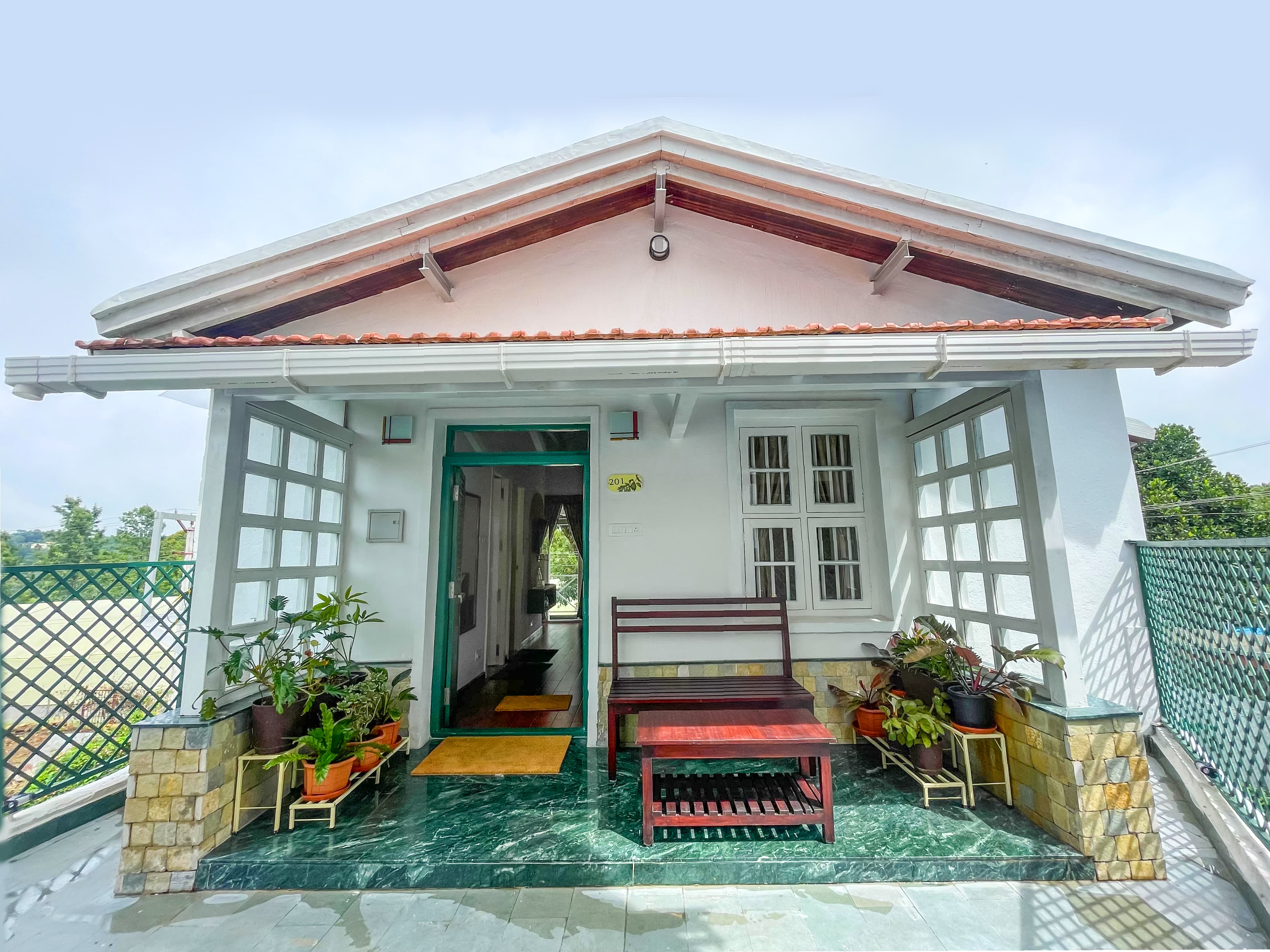 The Berry House 𝗕𝗢𝗢𝗞 Yercaud Homestay