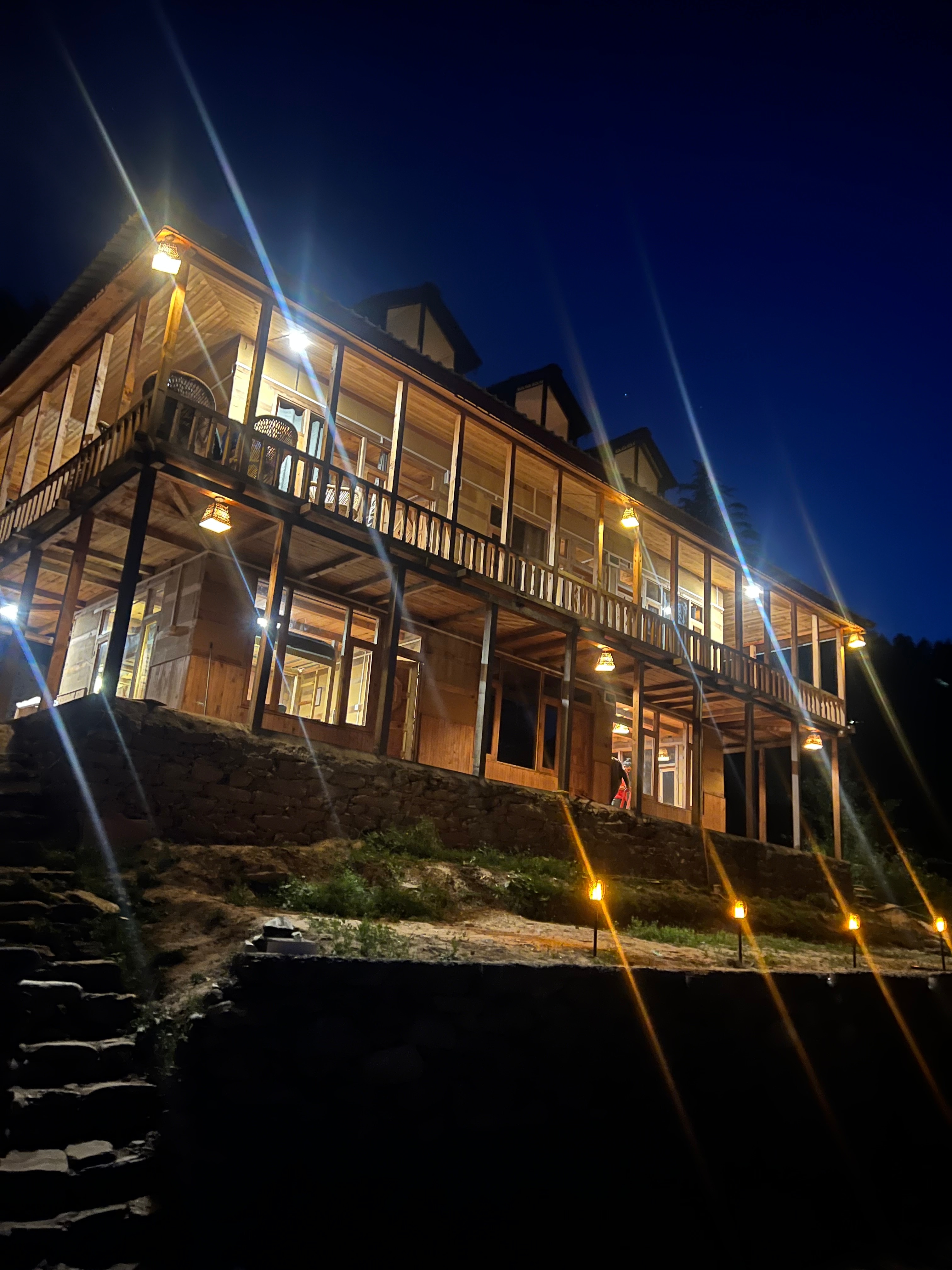 Turn view by The Shangri Lab 𝗕𝗢𝗢𝗞 Sainj Homestay