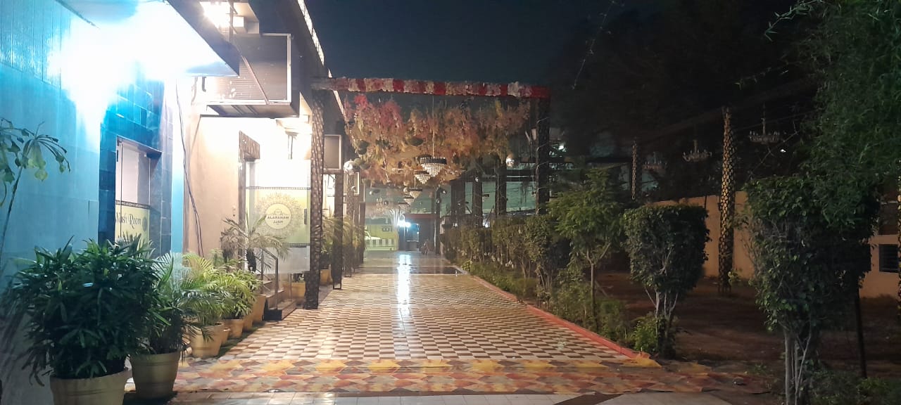 Hotel The Zarang Paradise 𝗕𝗢𝗢𝗞 Lucknow Hotel