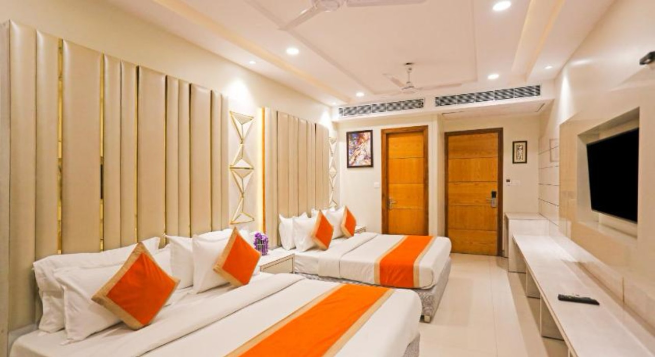 Hotel Paras Mahipalpur 𝗕𝗢𝗢𝗞 Delhi Hotel