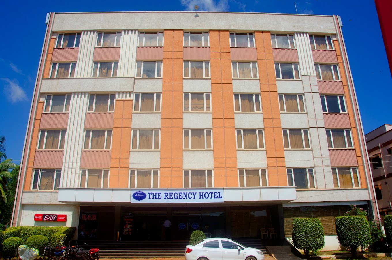 THE REGENCY HOTEL 𝗕𝗢𝗢𝗞 Yanam Hotel