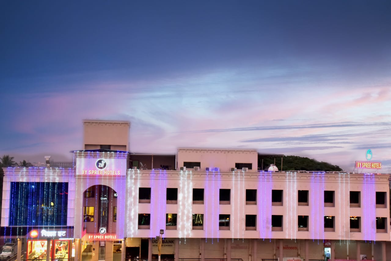 Zip By Spree Hotels Shirdi- Walkable from Saibaba Temple Shirdi ...