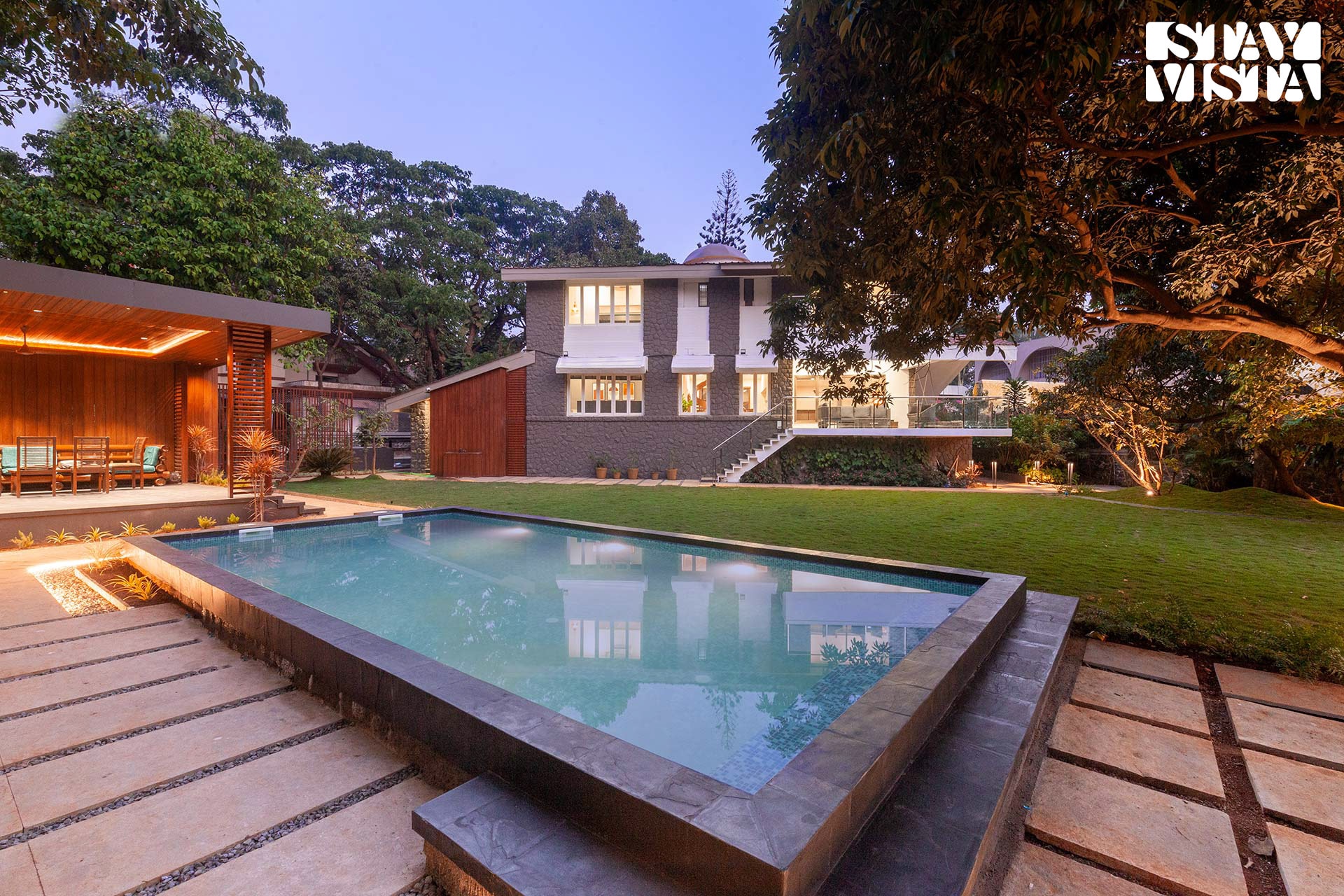 StayVista at House Of J 𝗕𝗢𝗢𝗞 Lonavala Villa