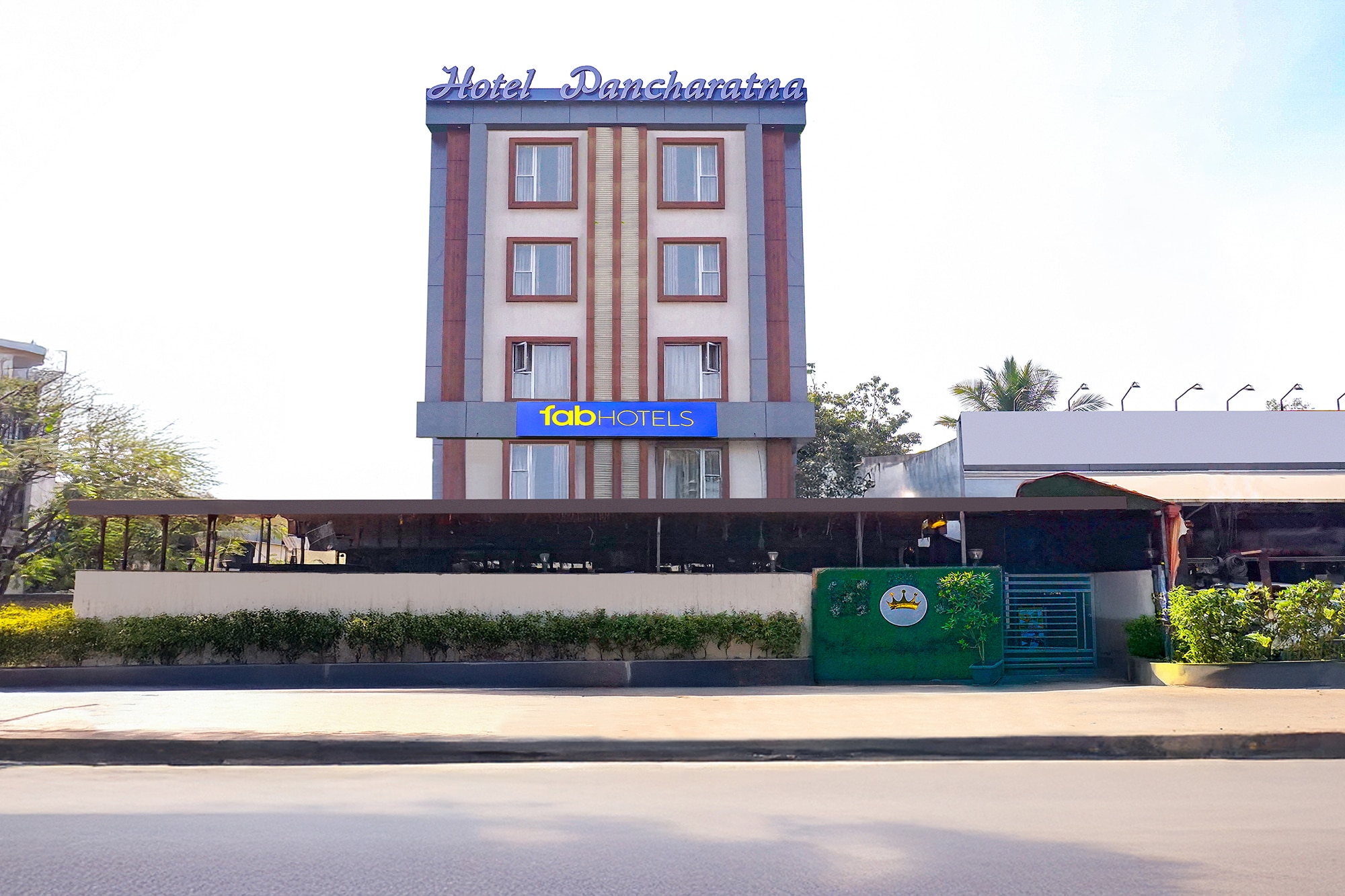 FabHotel Pancharatna Regency - Nr. Medicover Hospitals 𝗕𝗢𝗢𝗞 Pune Hotel