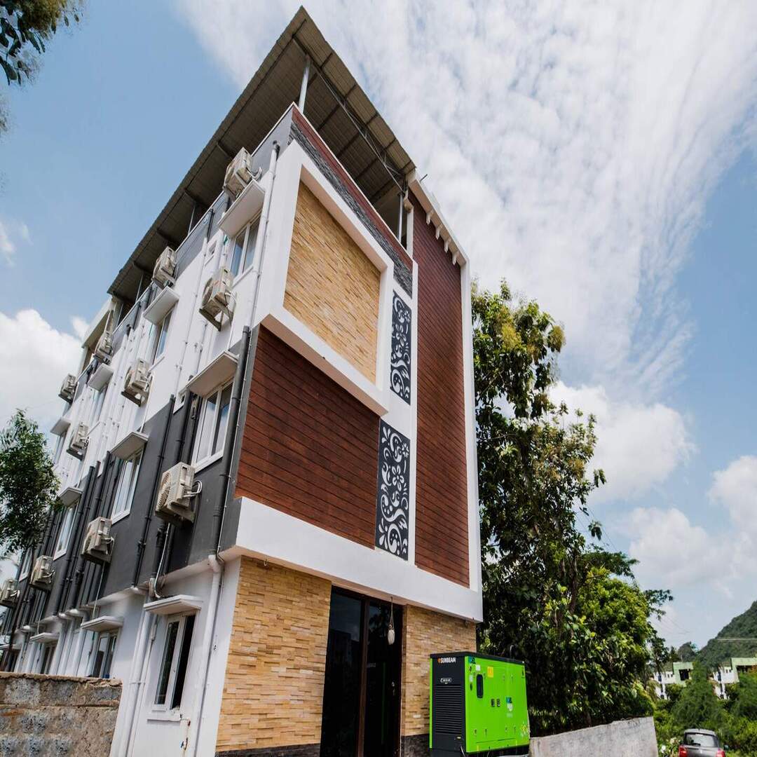 SUN VIEW HOTEL 𝗕𝗢𝗢𝗞 Visakhapatnam Hotel