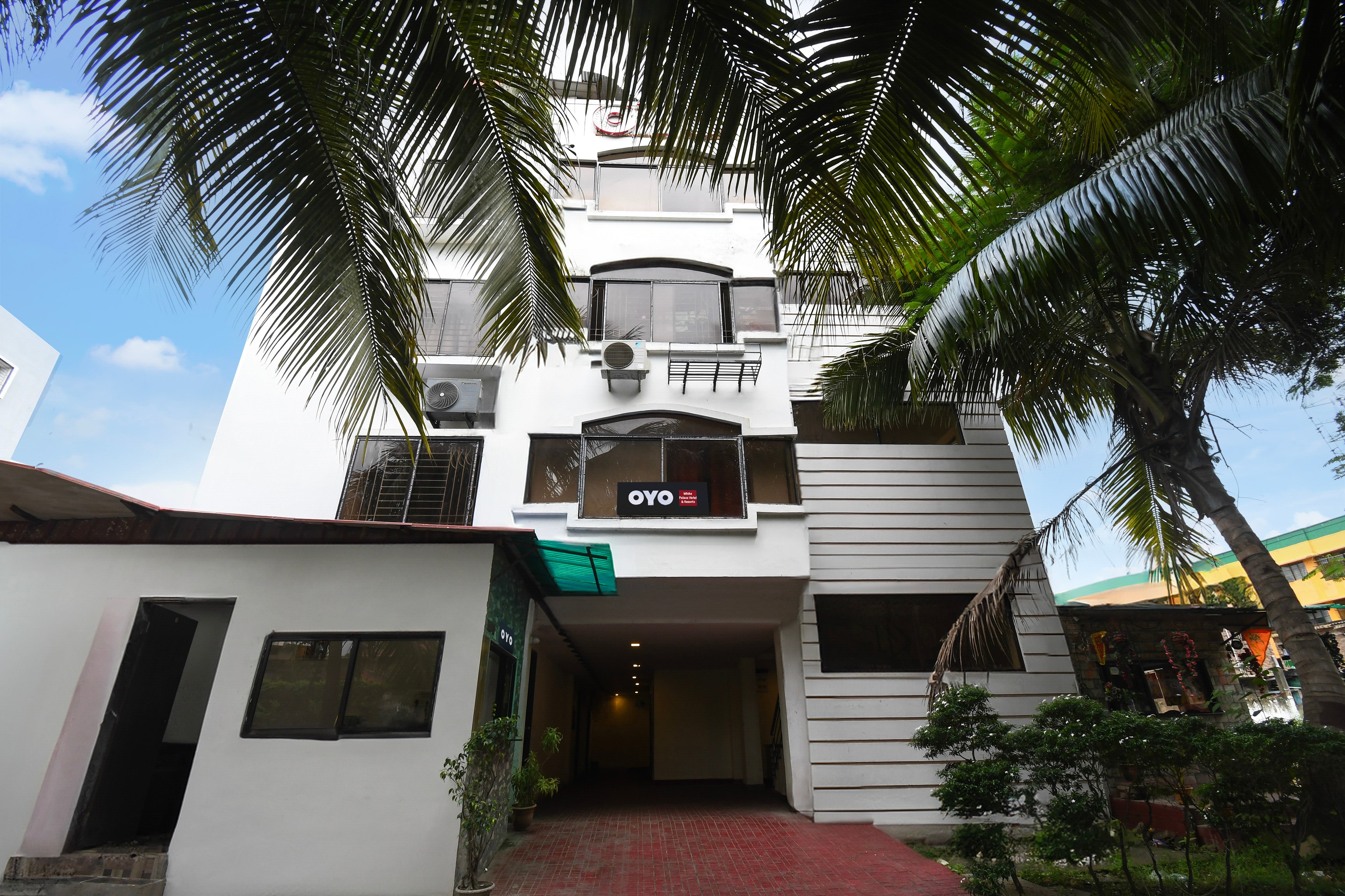 Super Hotel O New Alipore 𝗕𝗢𝗢𝗞 Kolkata Hotel