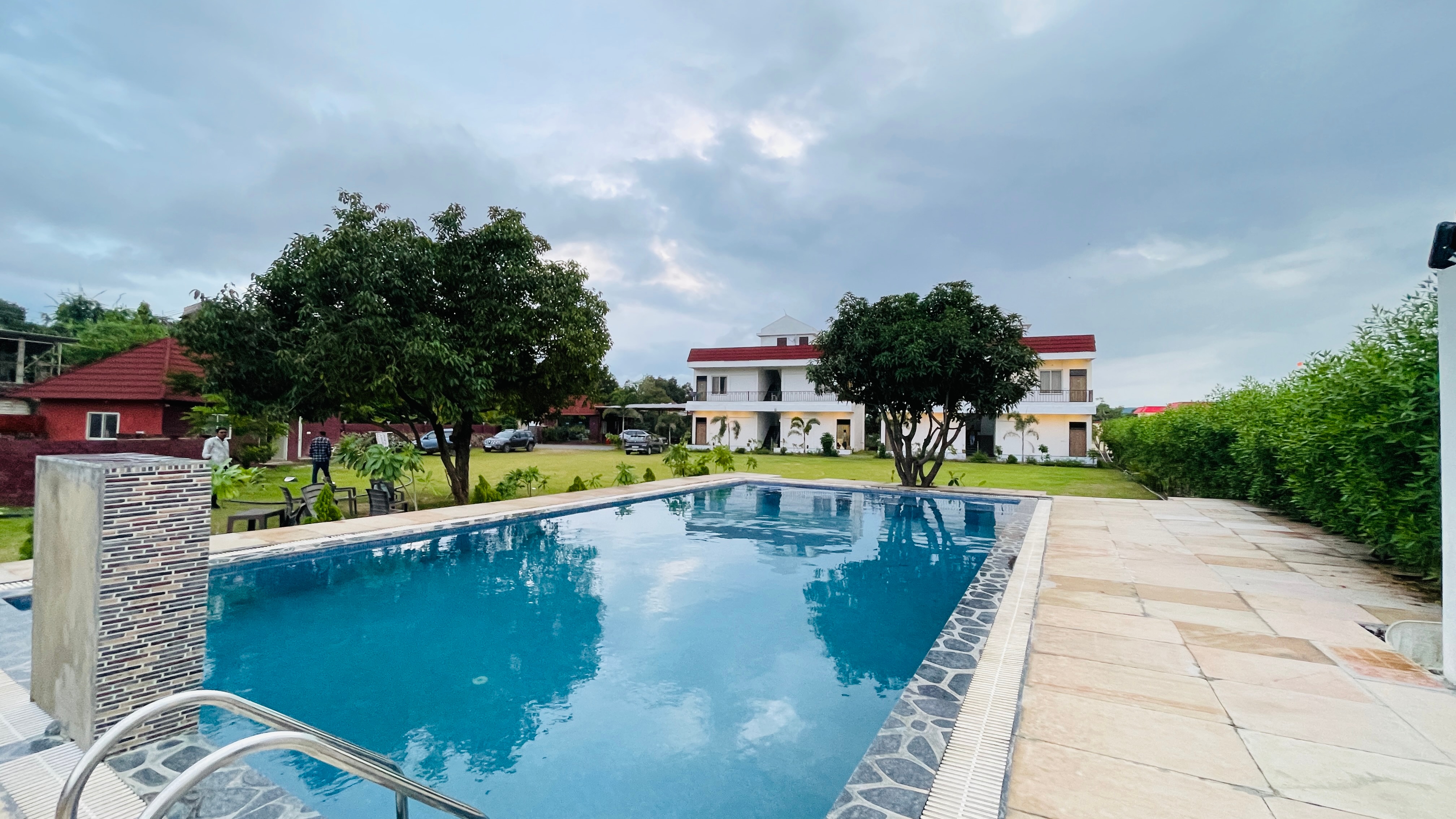 Red Berry Resort 𝗕𝗢𝗢𝗞 Pushkar Hotel