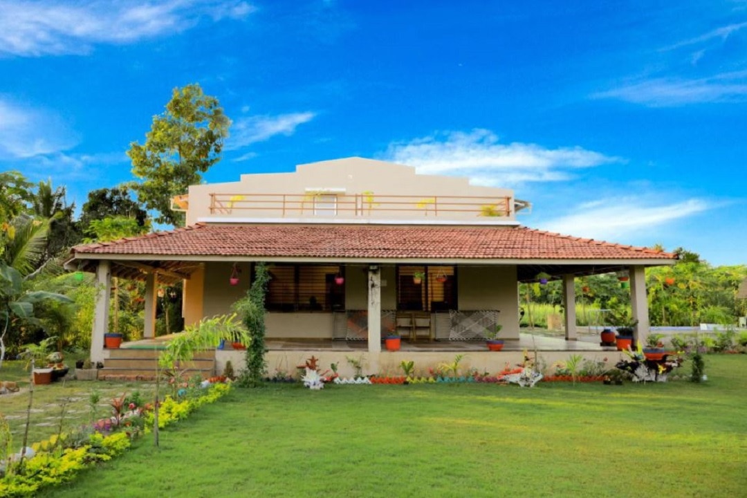 Prakrutika Villa 𝗕𝗢𝗢𝗞 Navsari Farm House