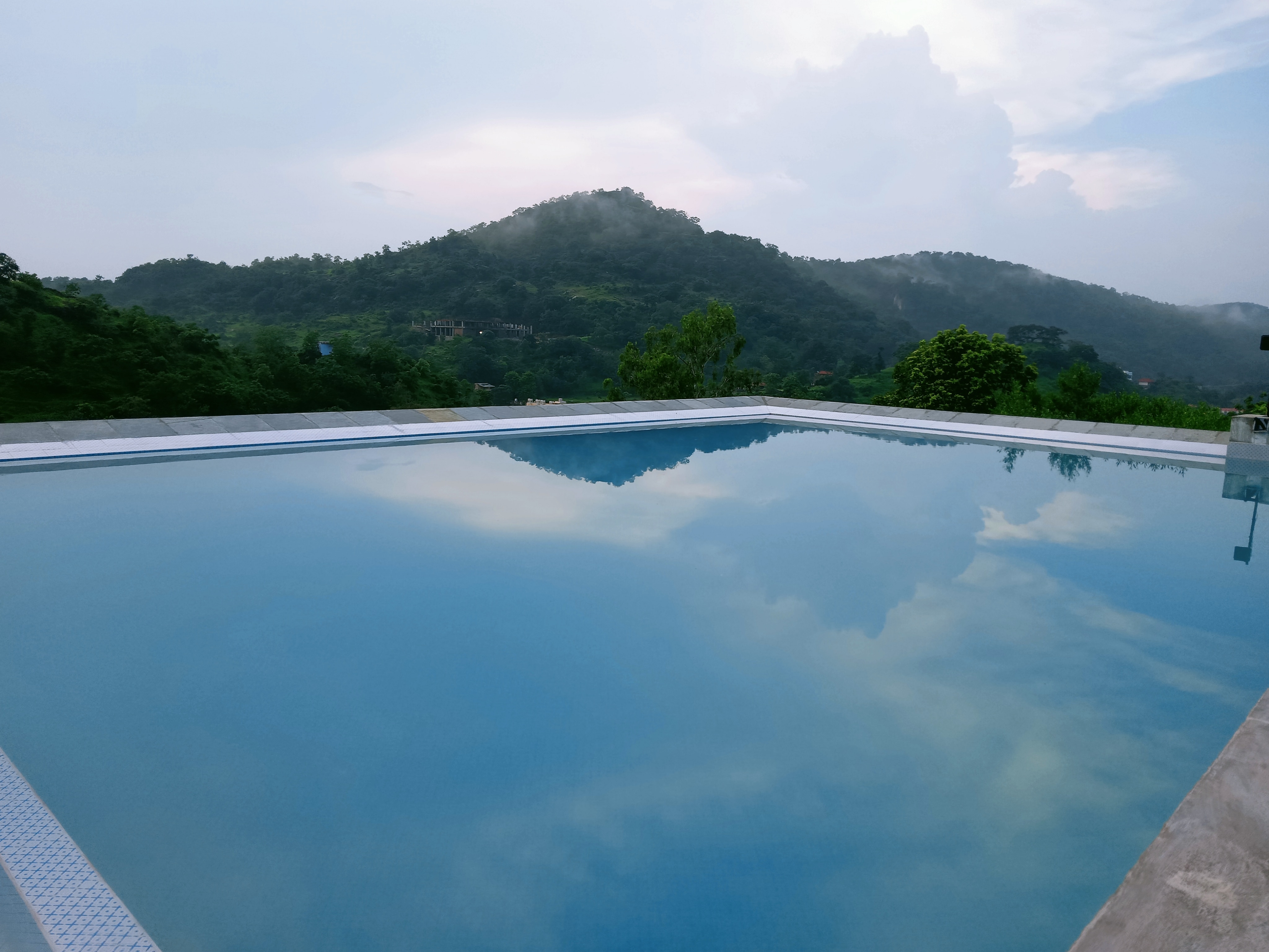 The Junagarh Lodge | Rooms & Pool 𝗕𝗢𝗢𝗞 Kumbhalgarh Camp