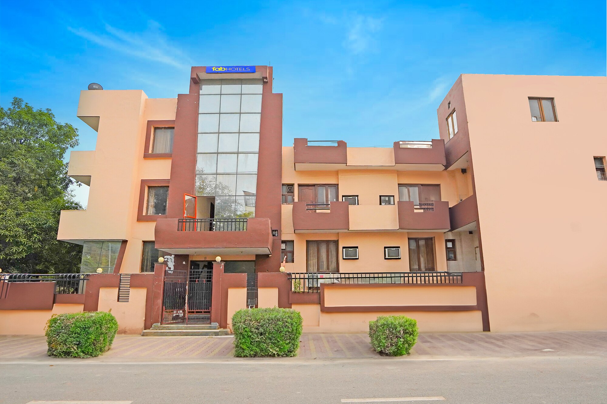 Rooms of FabHotel The Grand Olive - Hotel in Noida