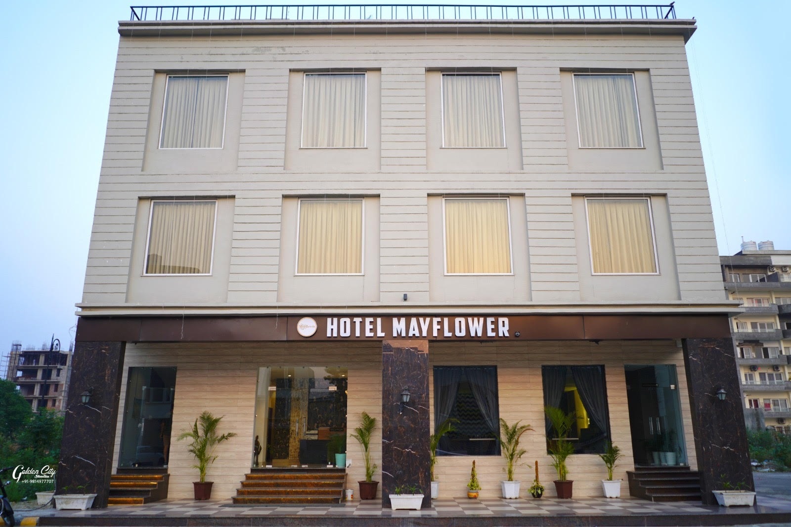 MAYFLOWER By BELOFTE HOTELS 𝗕𝗢𝗢𝗞 Amritsar Hotel