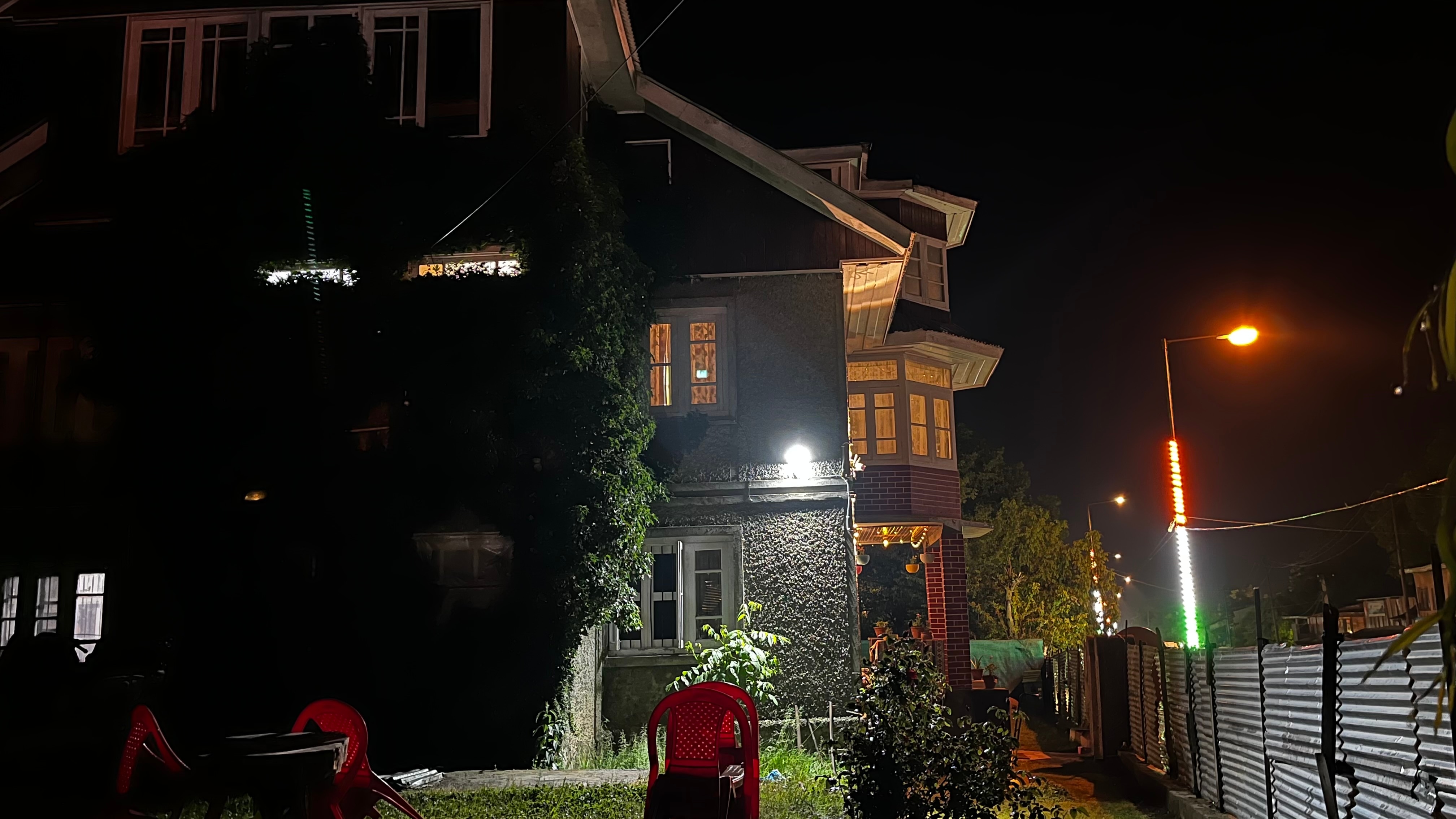 Rooms of Dream Hills Homestay Pahalgam - Pahalgam Hotel on Goibibo