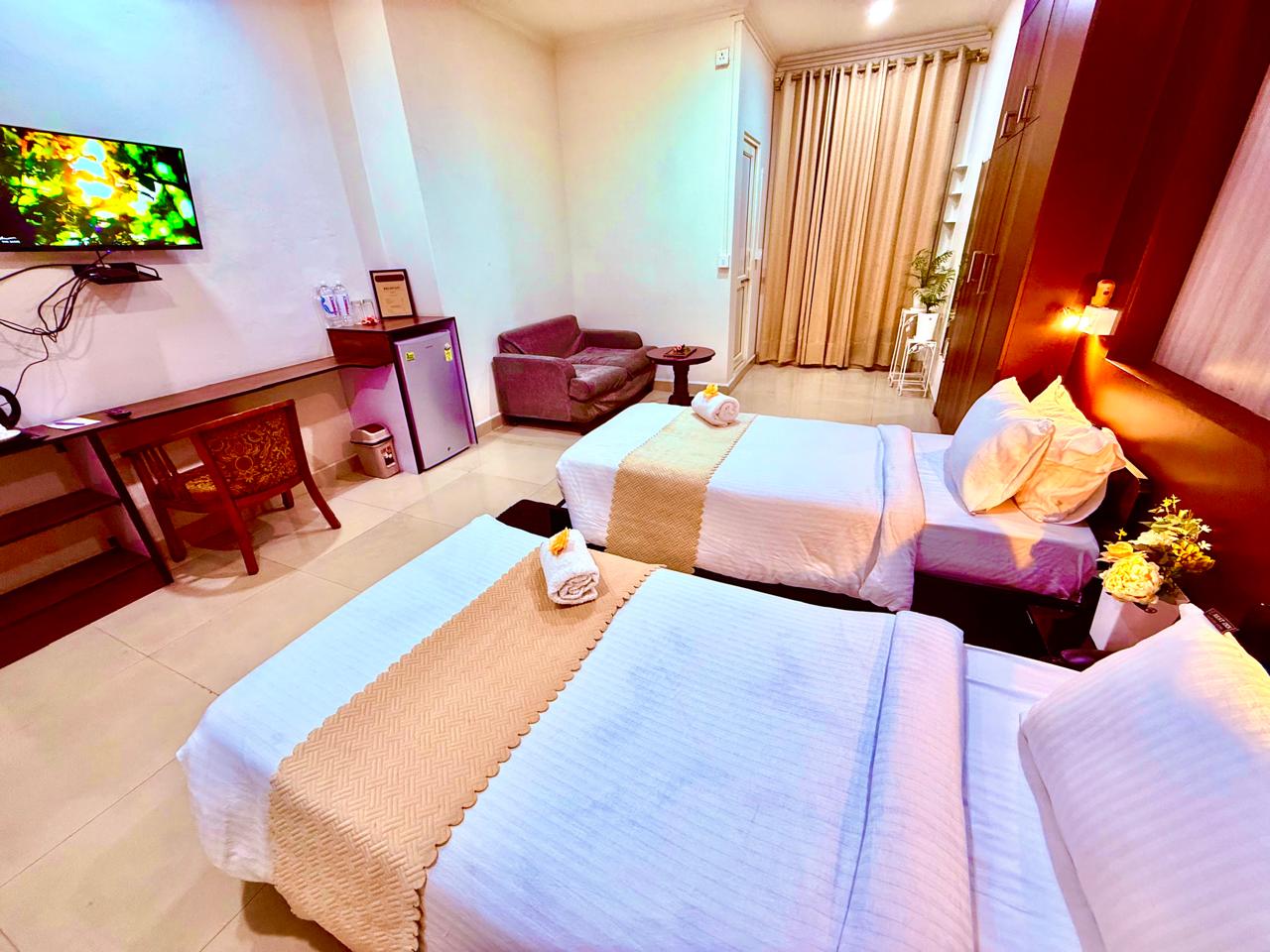 Rest Inn Hotel 𝗕𝗢𝗢𝗞 Aizawl Hotel