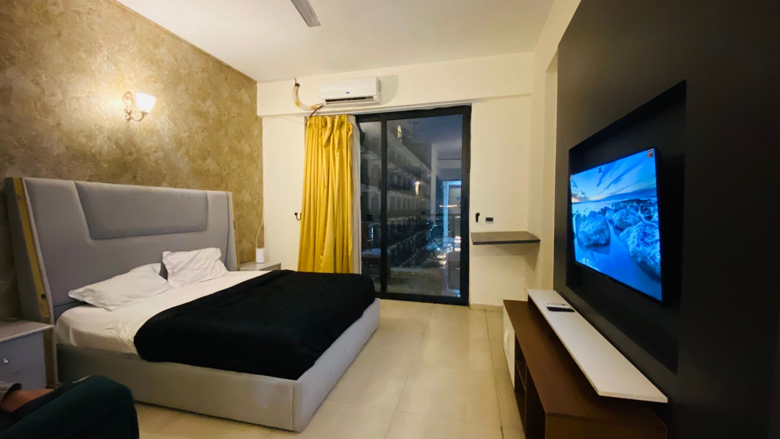 Omaxe stay Homestay Lucknow - Reviews, Photos & Offer