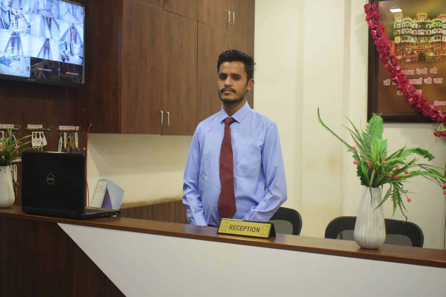 HOTEL LAKSHYA SHEESH MAHAL Indore - Reviews, Photos & Offer