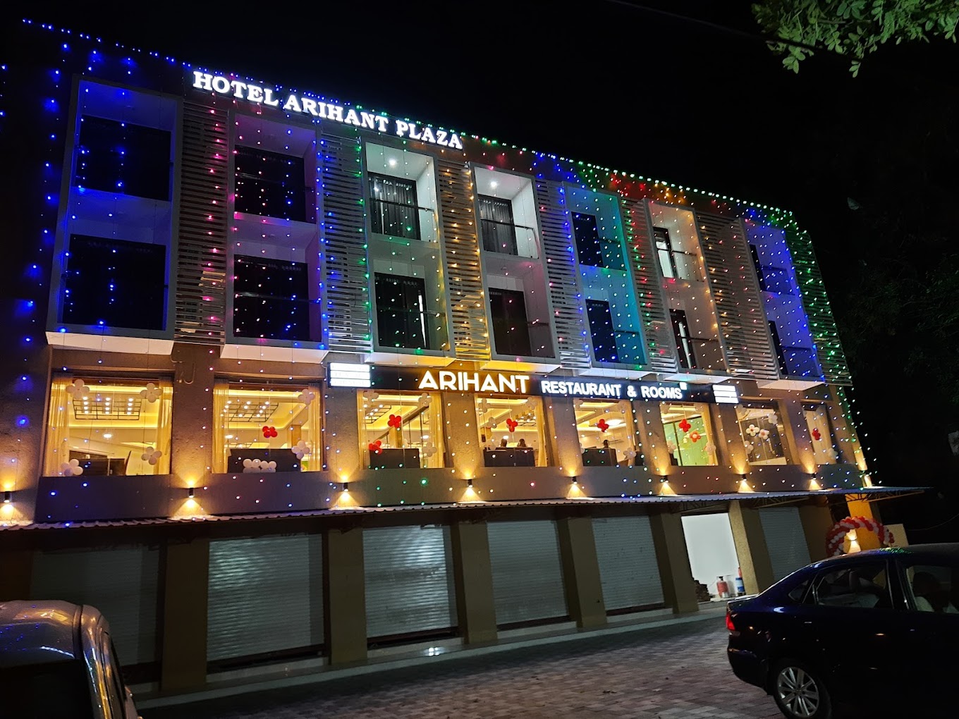 Arihant Plaza 𝗕𝗢𝗢𝗞 Navsari Hotel