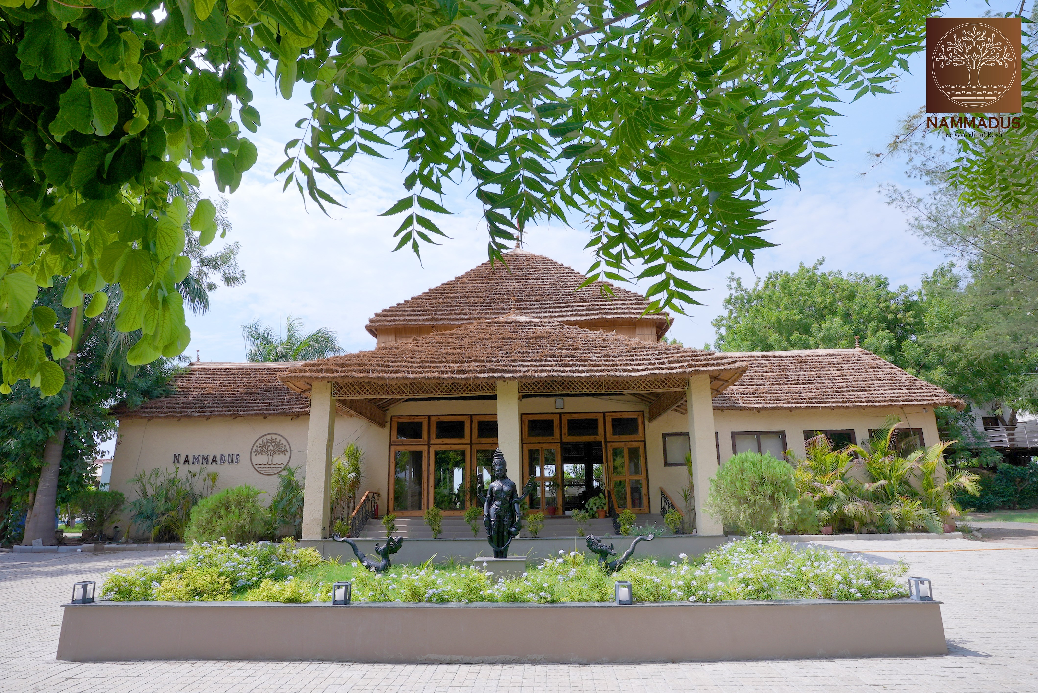 Nammadus Waterfront Resort (90 Km away from Indore) 𝗕𝗢𝗢𝗞 Dhamnod Resort
