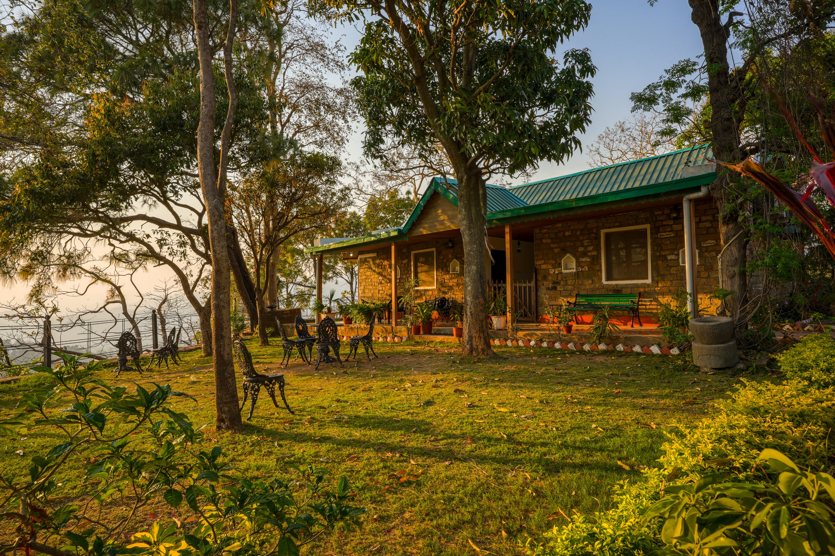 Seclude Nahan, Bantony Cottage - Royal Lodge 𝗕𝗢𝗢𝗞 Nahan Villa
