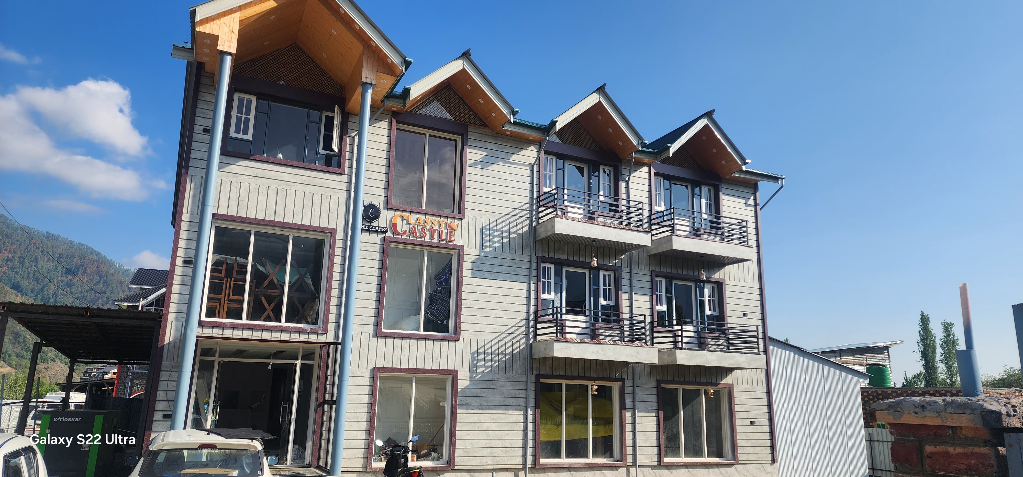 Classy Castle Pahalgam 𝗕𝗢𝗢𝗞 Pahalgam Hotel