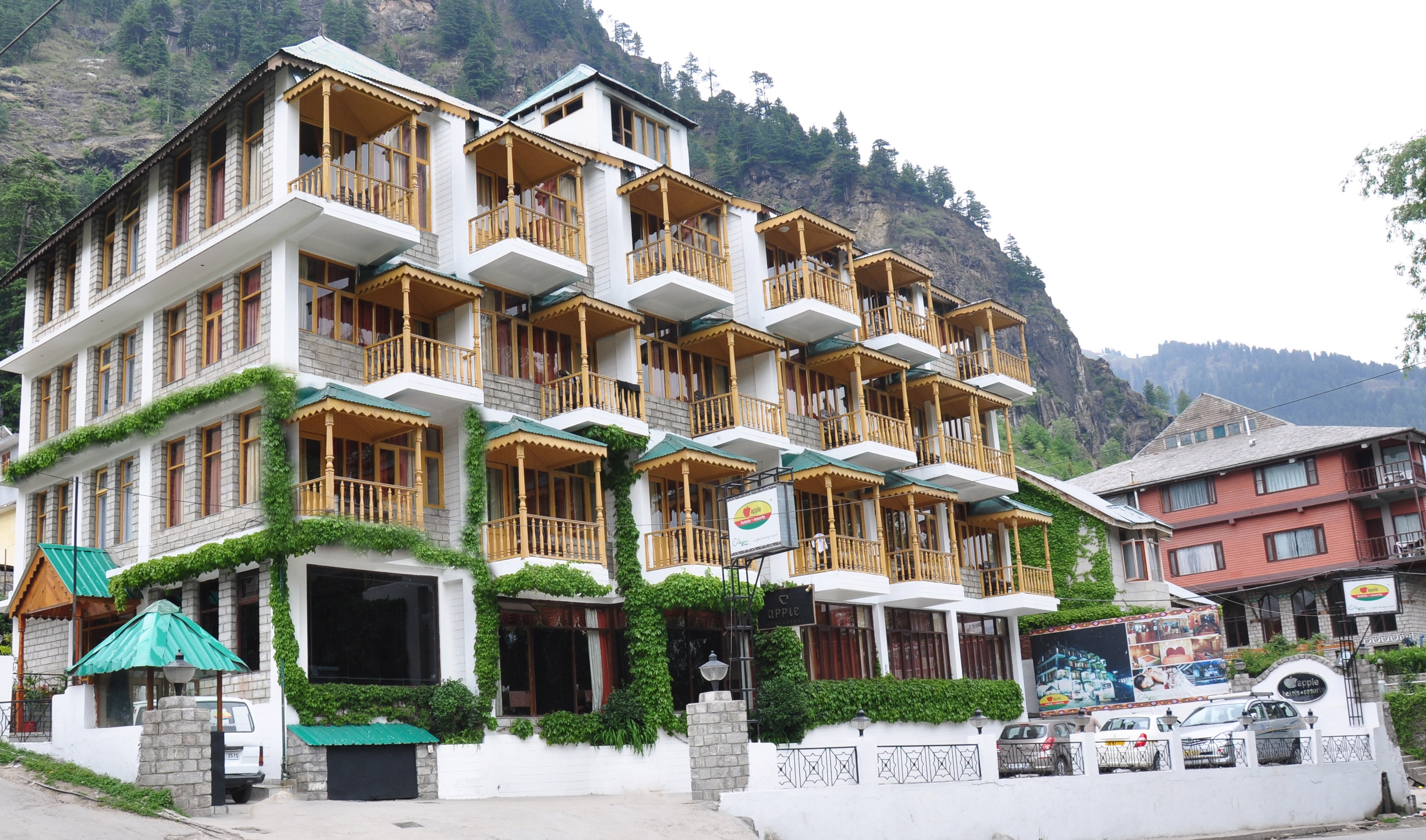 Amenities of Hotel Ever Green