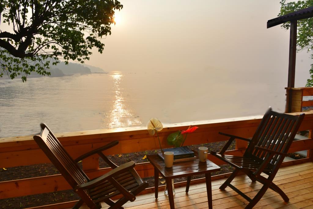 Bay 15 𝗕𝗢𝗢𝗞 Goa Resort