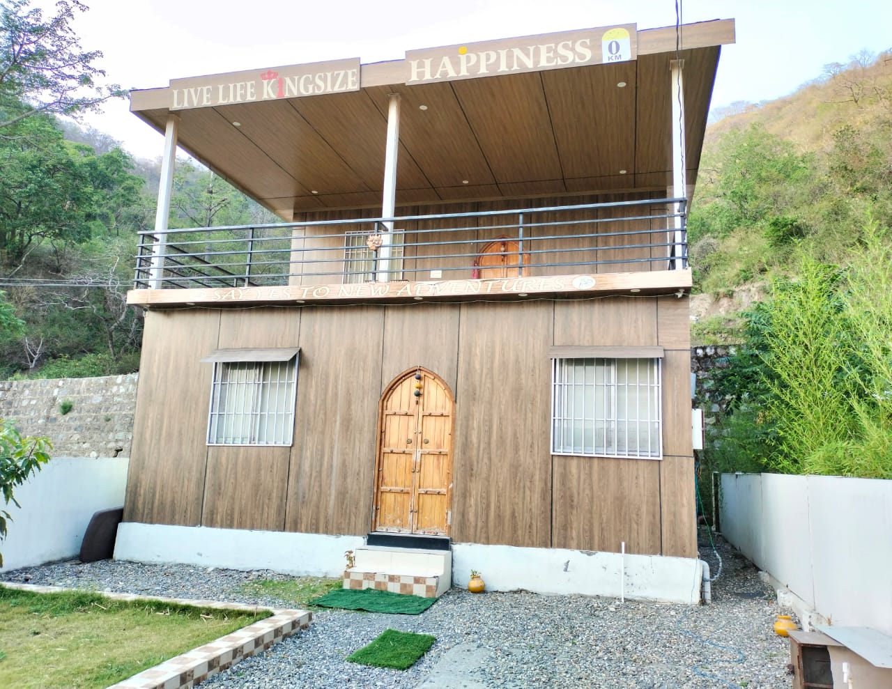 Shiv kripa 𝗕𝗢𝗢𝗞 Dehradun Homestay