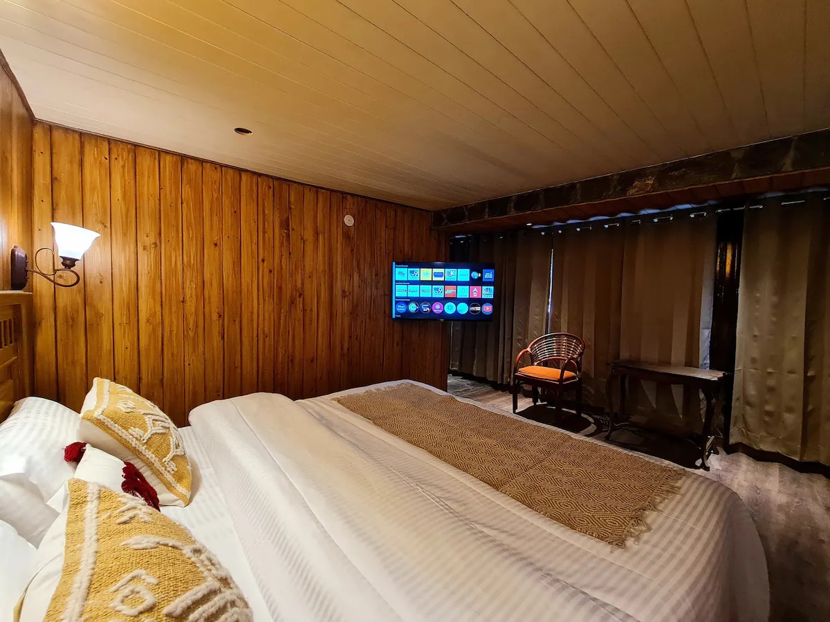 The Sunset Cottage in Landour By House Of Life 𝗕𝗢𝗢𝗞 Mussoorie Cottage