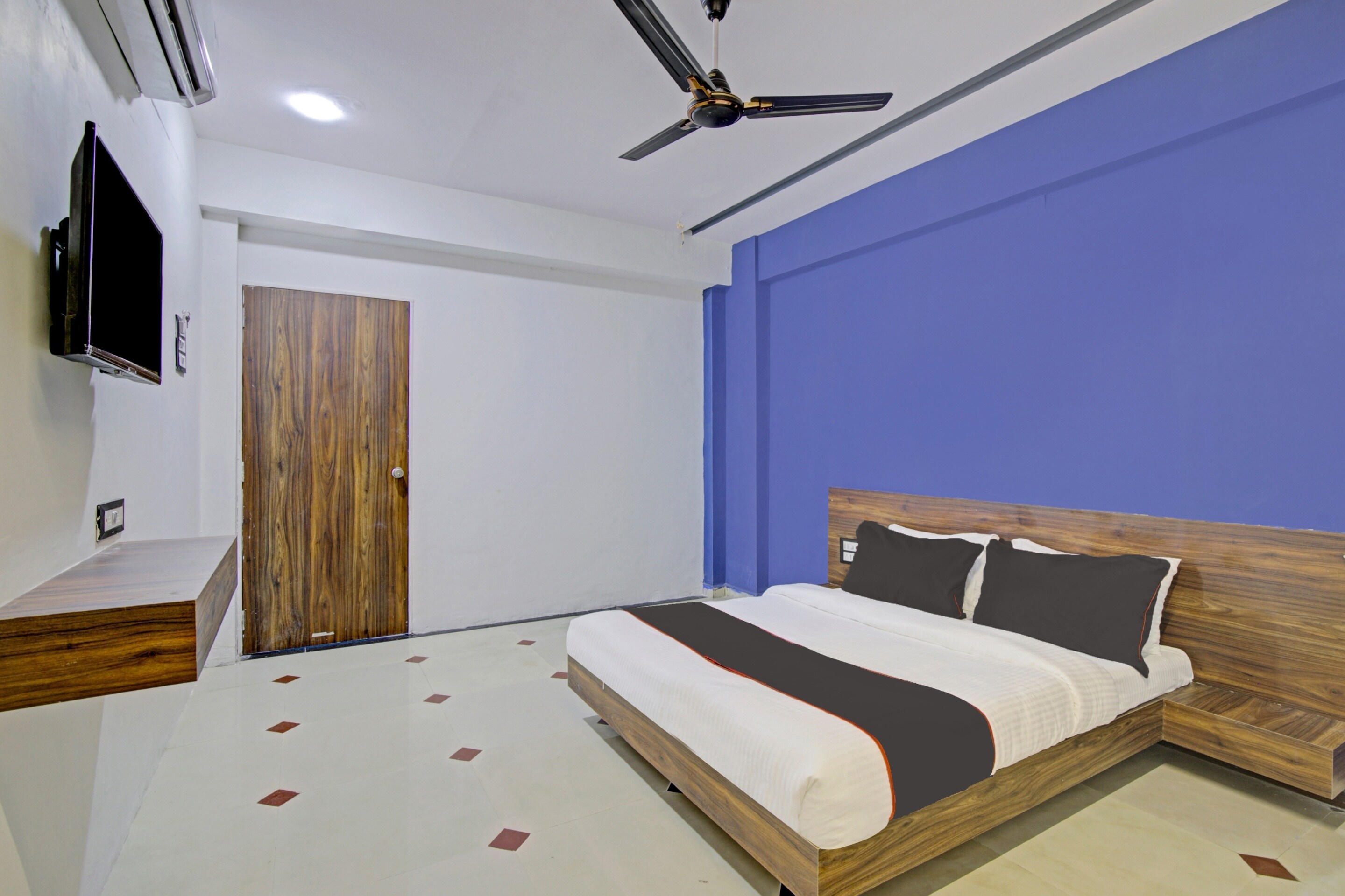 Collection O Rudrajyot Hotel 헕헢헢헞 Palsana Hotel