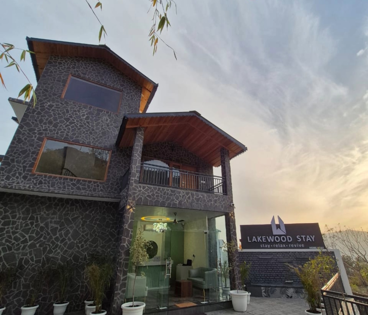 Rooms of Lake wood stay - Homestay in Naukuchiatal