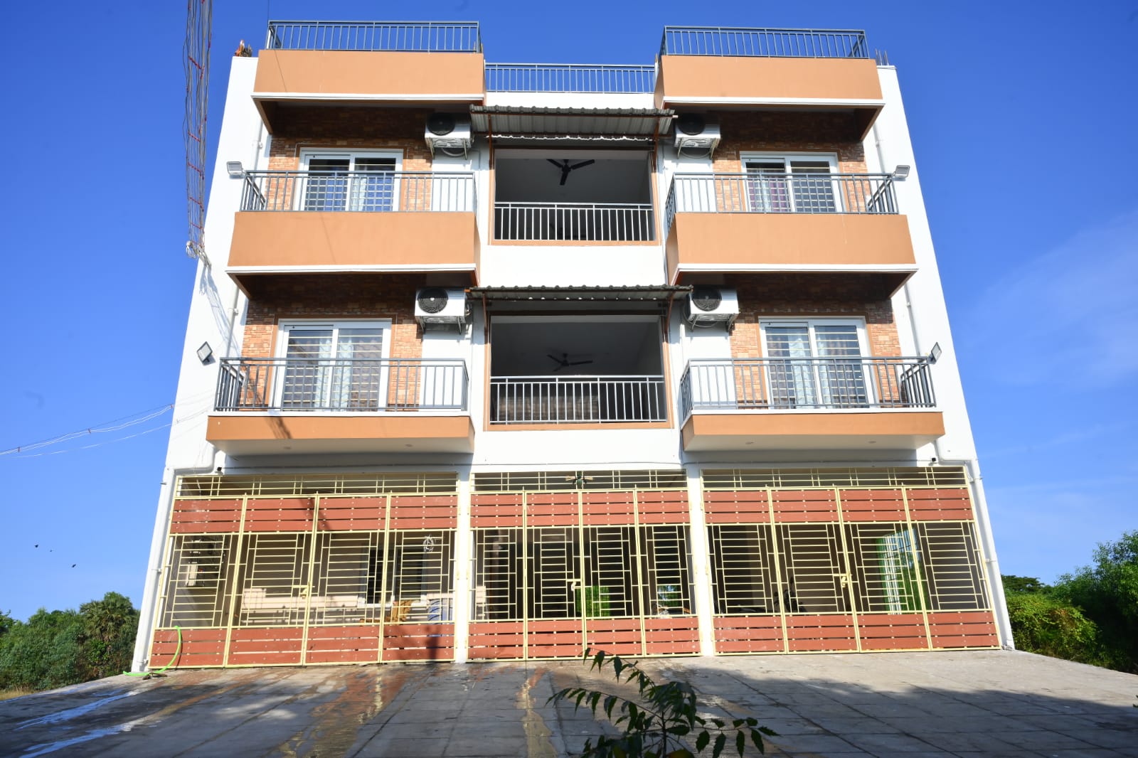 Happy Holiday Inn -Pondicherry Guest House Auroville - Reviews, Photos ...