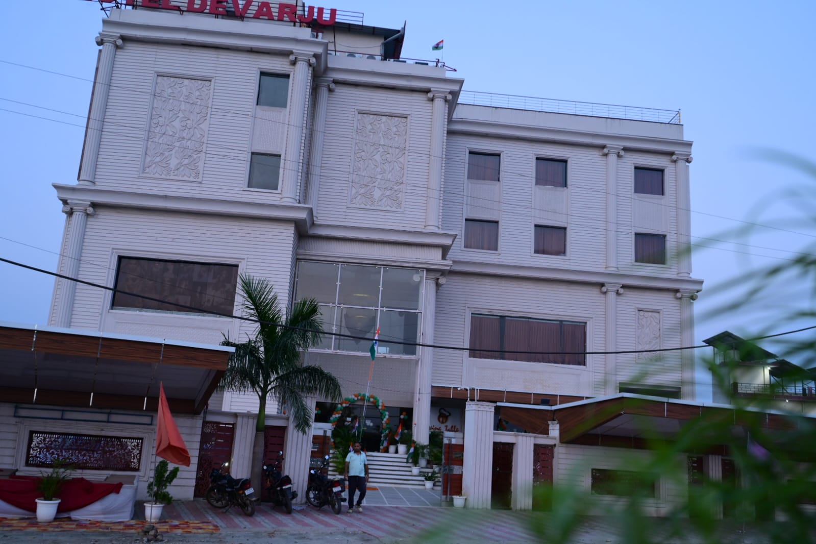 HOTEL DEV ARJUN SINGH Robertsganj - Reviews, Photos & Offer
